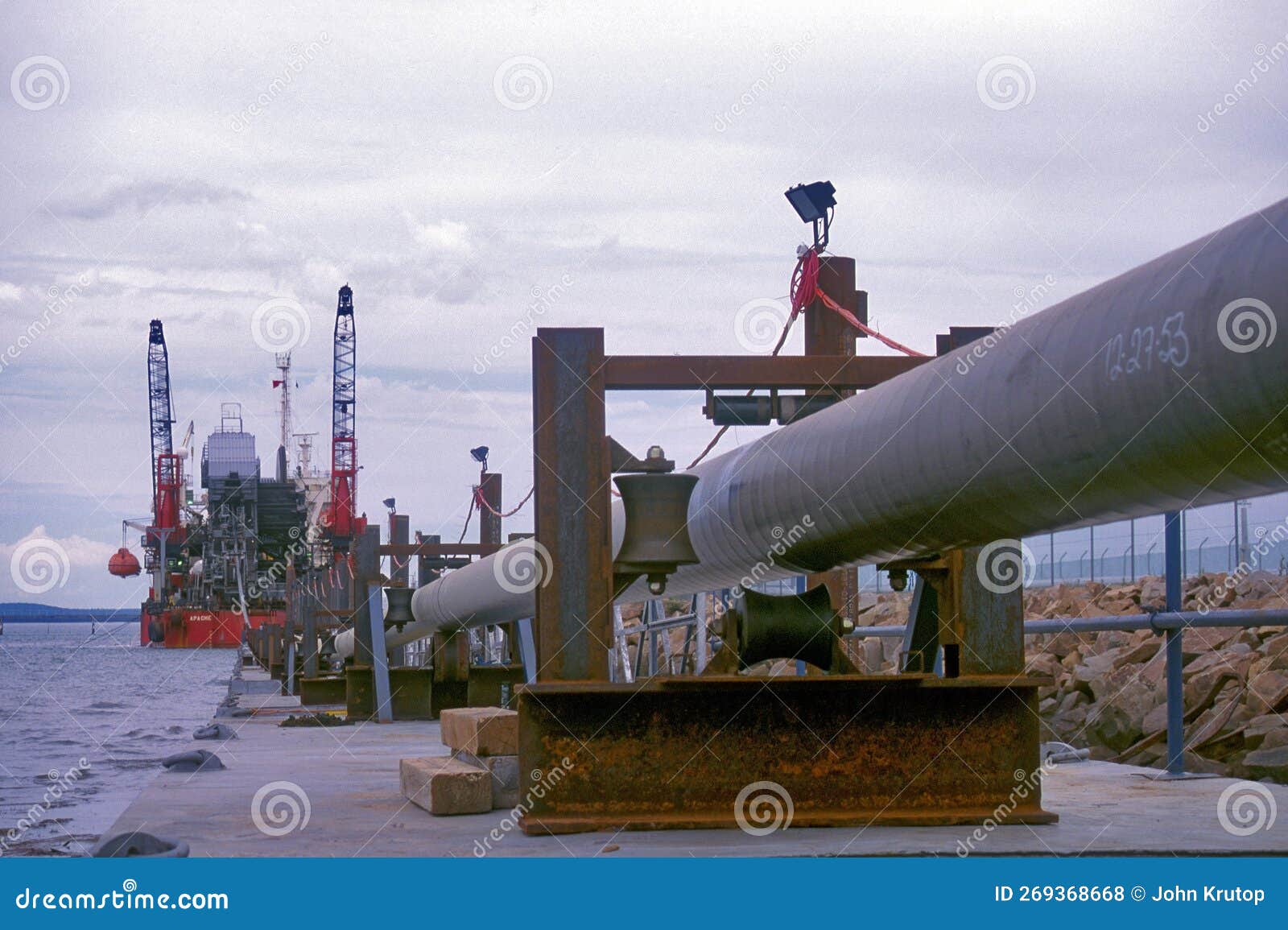 Crib Point Victoria Dock Loading Pipeline Onto the Apache Boat. Stock ...