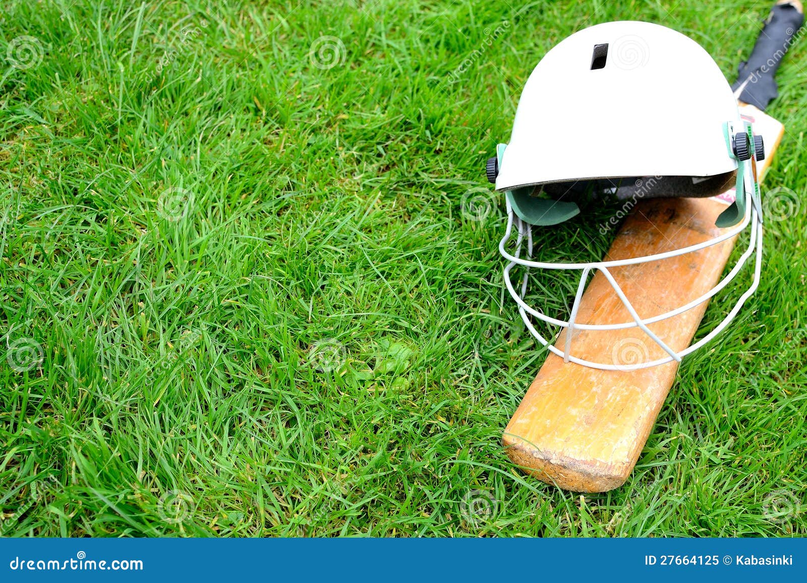 Cricket bat and helmet stock image. Image of helmet, still - 27664125