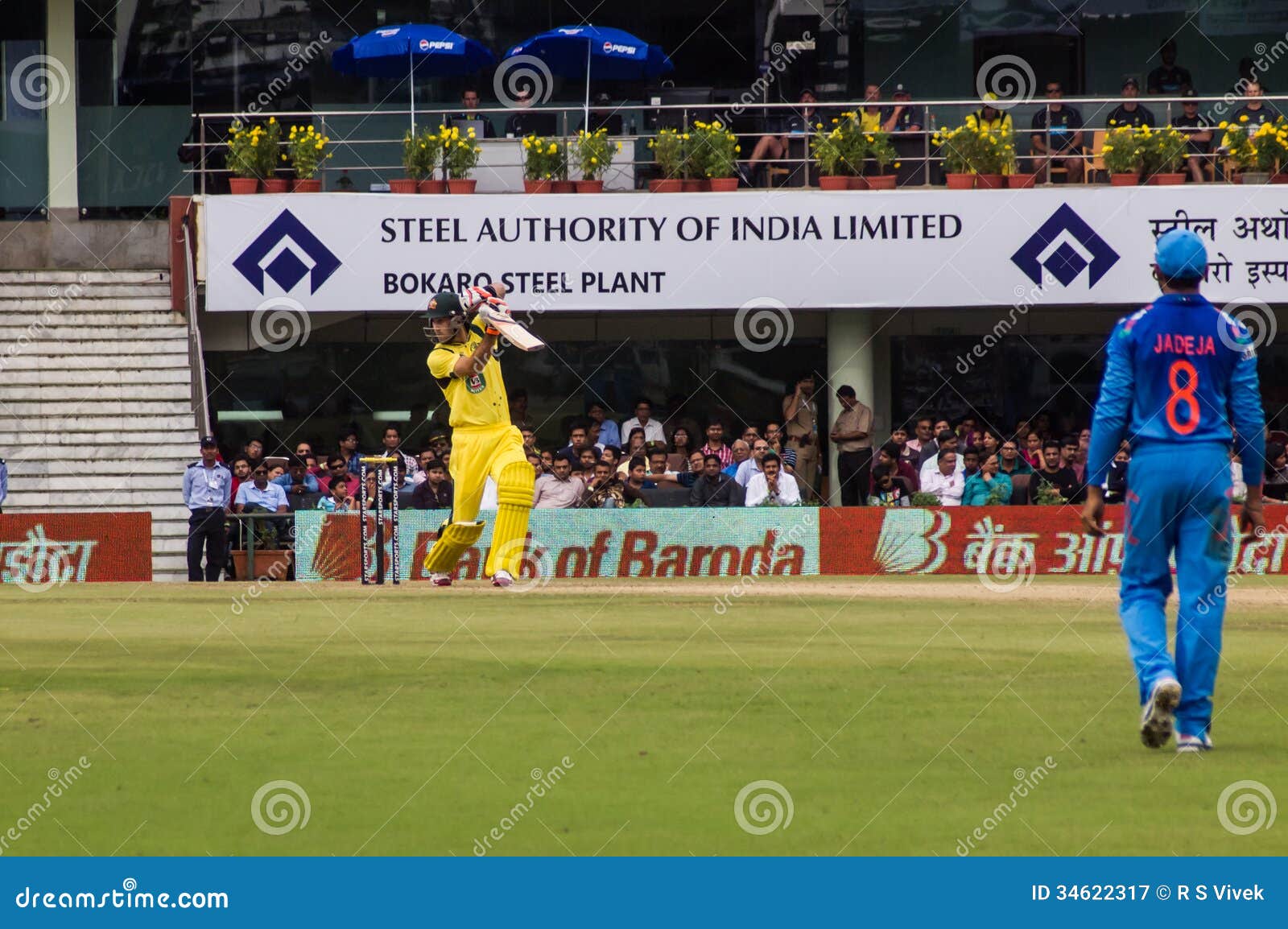 Cricketer Glenn Maxwell Bats Editorial Photography - Image of pitch ...