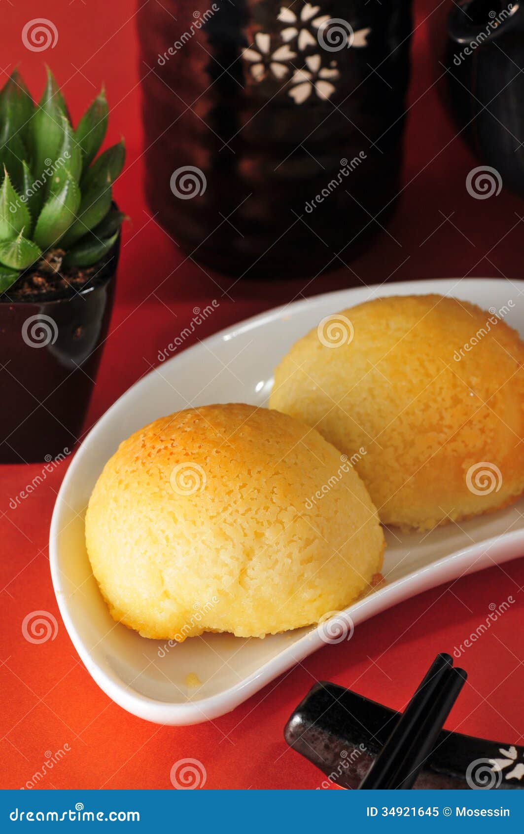 Crispy bun stock image. Image of japanese, cuisine, chinese - 34921645