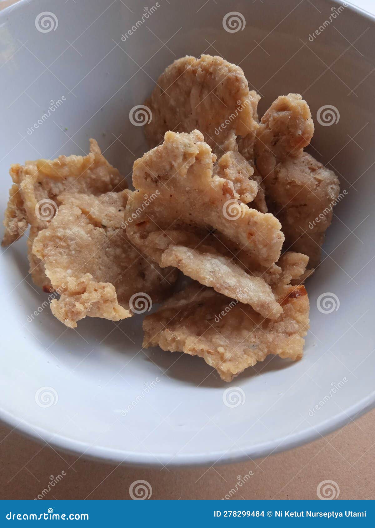 Crispy Chicken Fatty Crackers Stock Photo - Image of vegetable, fatty ...