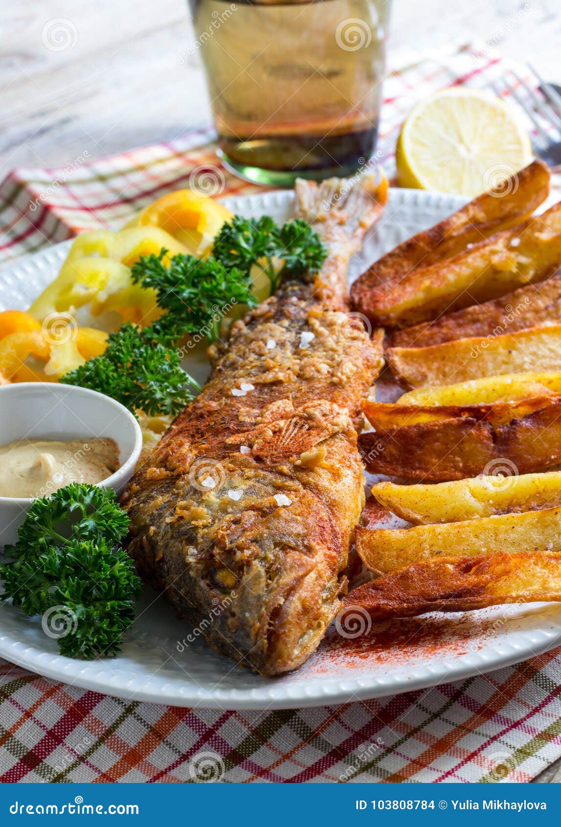 Crispy Fish with Potatoes Chips Stock Photo - Image of golden, english ...