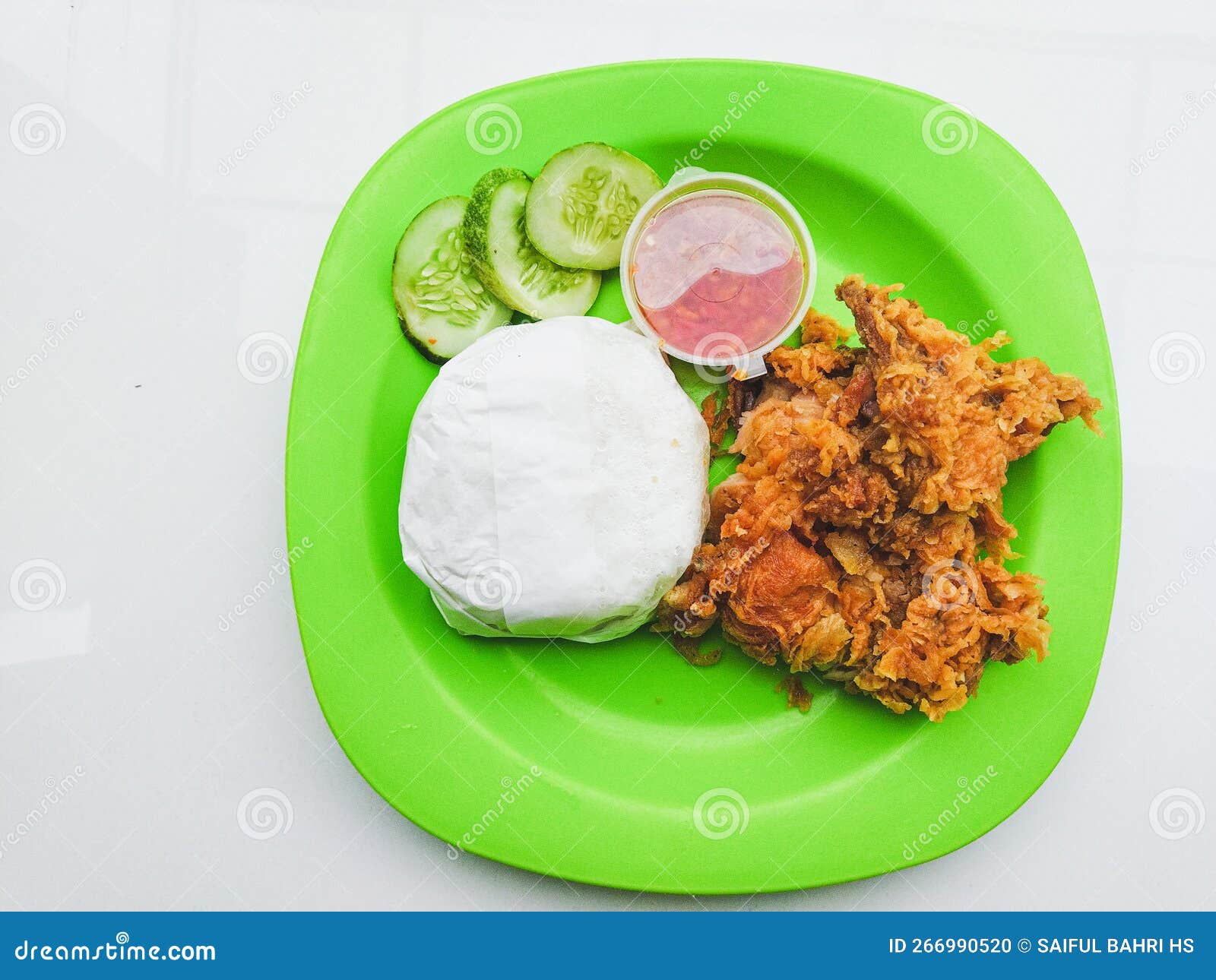 Crispy Fried Chicken Rice. Smashed Chicken Stock Photo - Image of meal ...