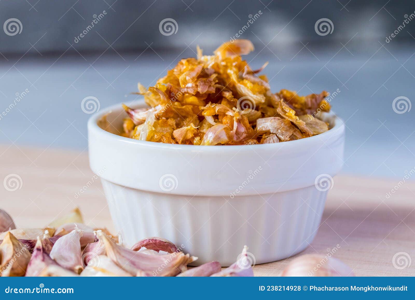 Crispy Fried Garlic in a White Cup Stock Photo - Image of aliment ...