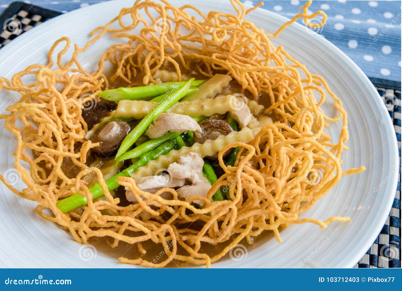 Chinese Crunchy Noodles