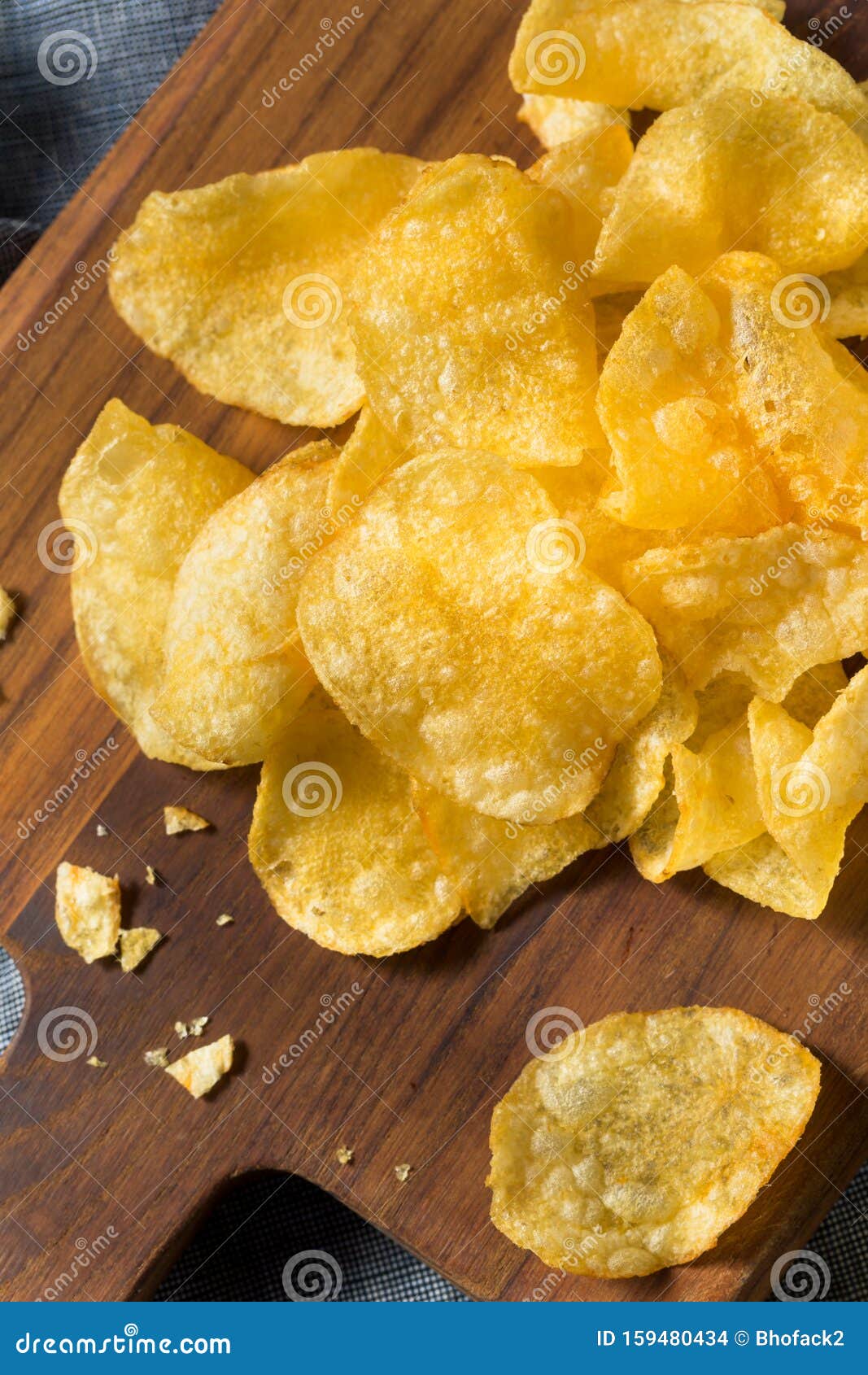 Crispy Thin Ghee Dosa With Sambar, Coconut Chutney And Molaha Podi ...