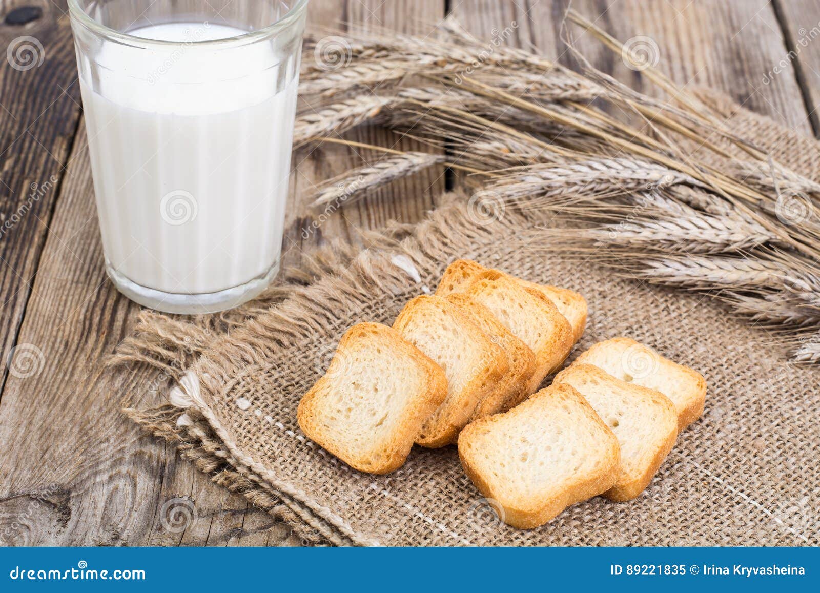 Crispy wheat crunches stock image. Image of delicious - 89221835