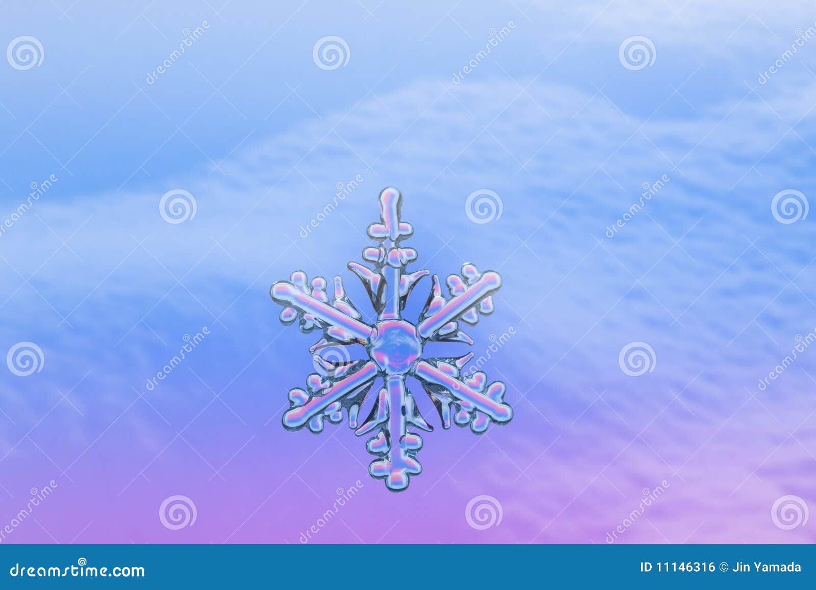 Cristal de la nieve foto de archivo. Imagen de puro, navidad - 11146316