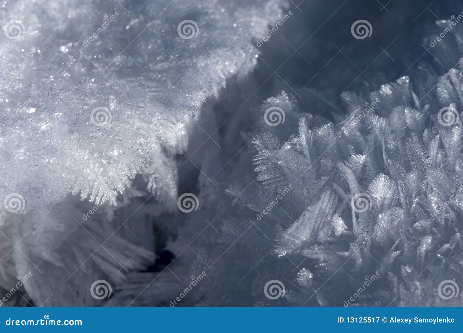 Cristal de la nieve imagen de archivo. Imagen de congelado - 13125517