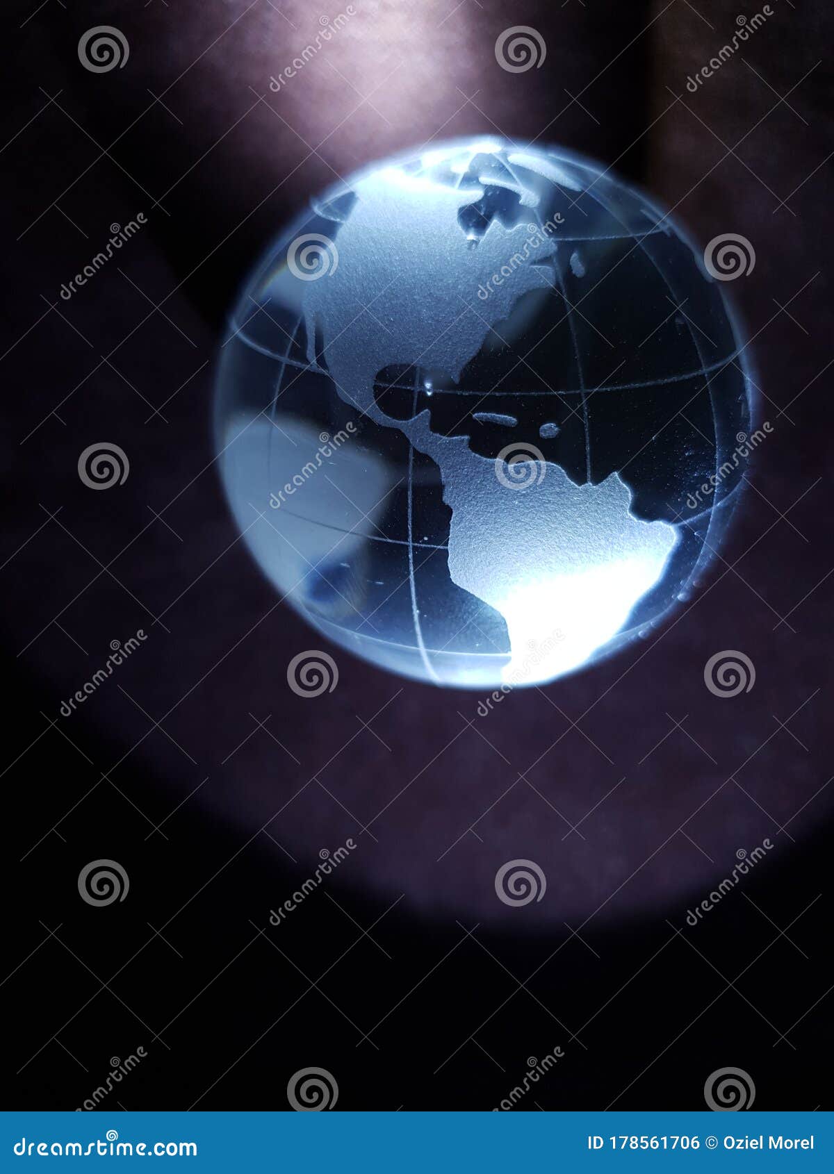 Cristal planeta earth stock photo. Image of screenshot - 178561706