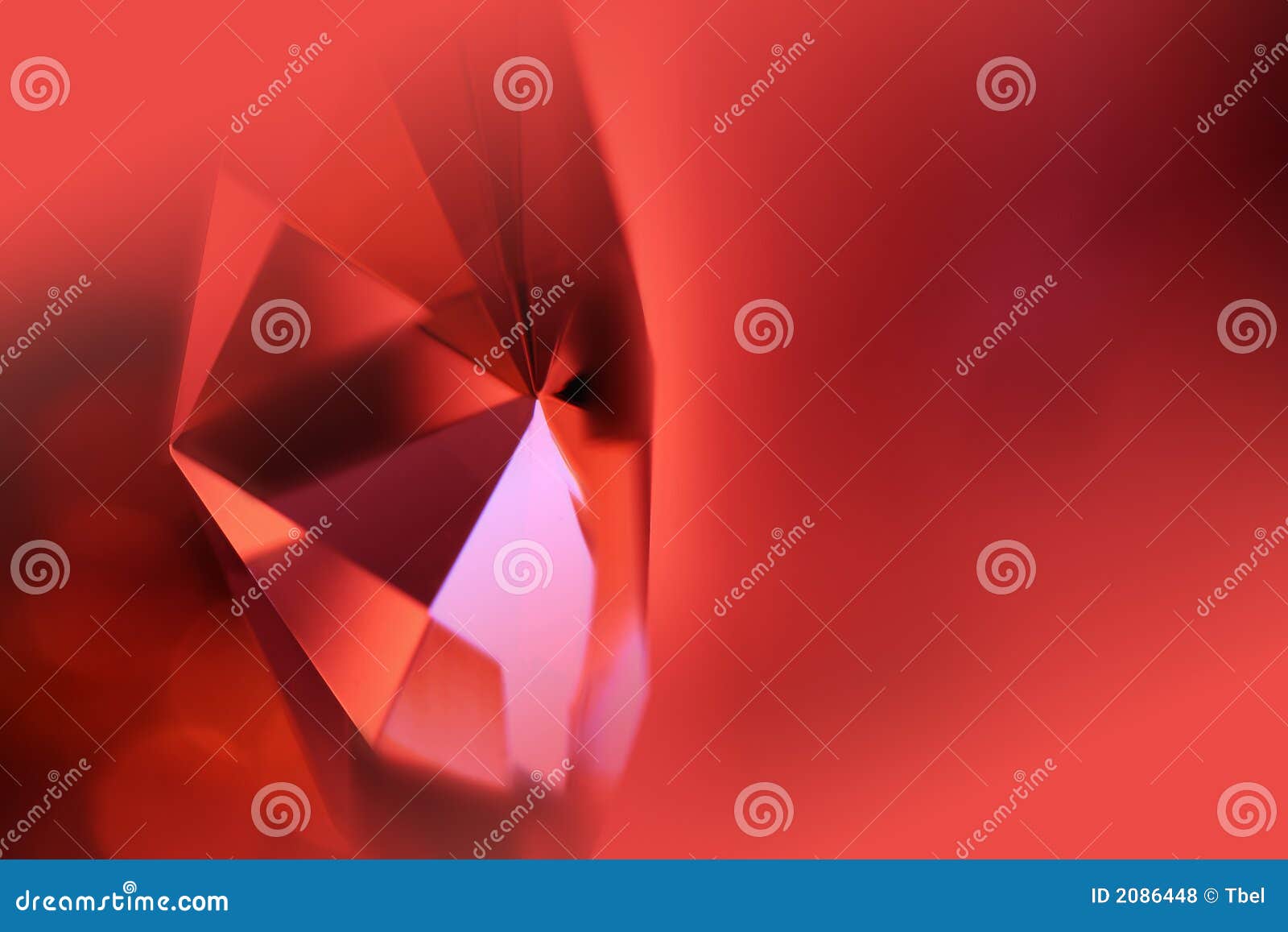 Cristal rouge photo stock. Image du abstrait, mystérieux - 2086448
