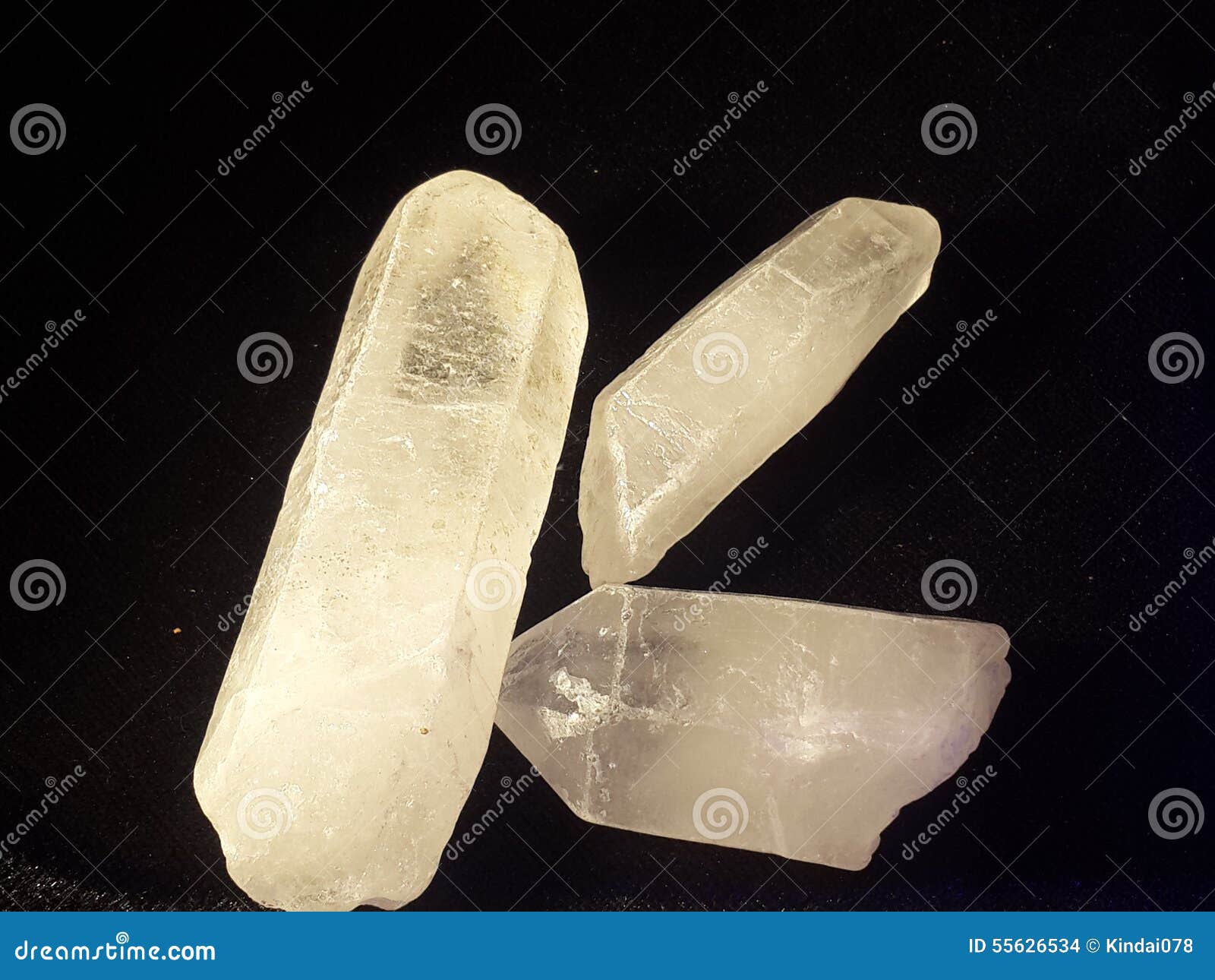 Cristales De Cuarzo Transparente Foto de archivo - Imagen de ...