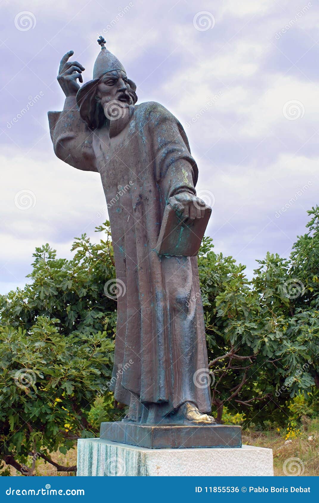 Croatia - Nin Statue of Grgur Ninski Stock Photo - Image of hervatska ...