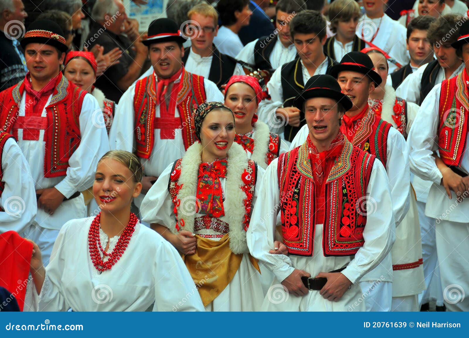 Croatian Dance Group editorial stock image. Image of croatian - 20761639