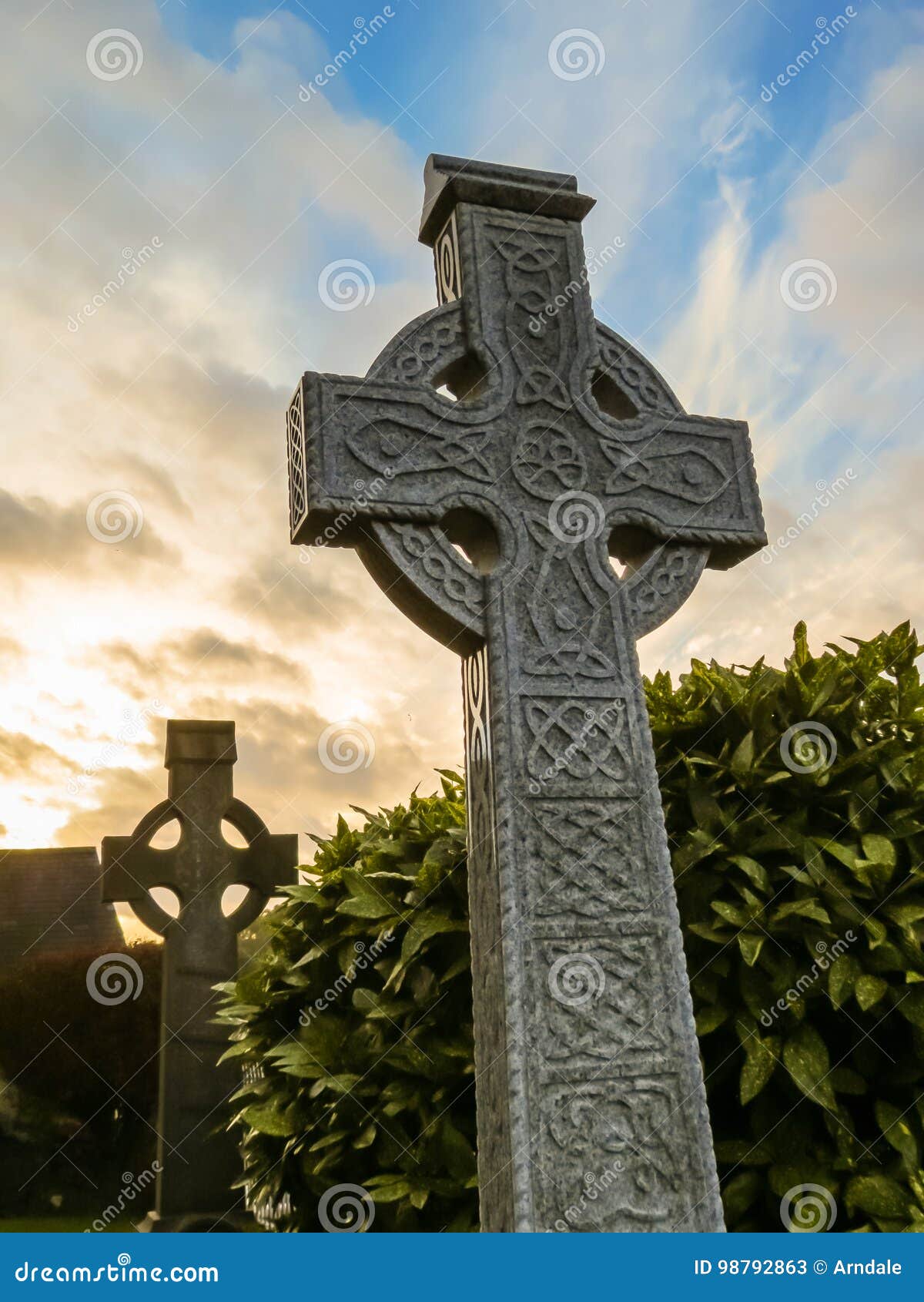 Croce Celtica Al Cimitero Irlandese Antico Immagine Stock - Immagine di ...