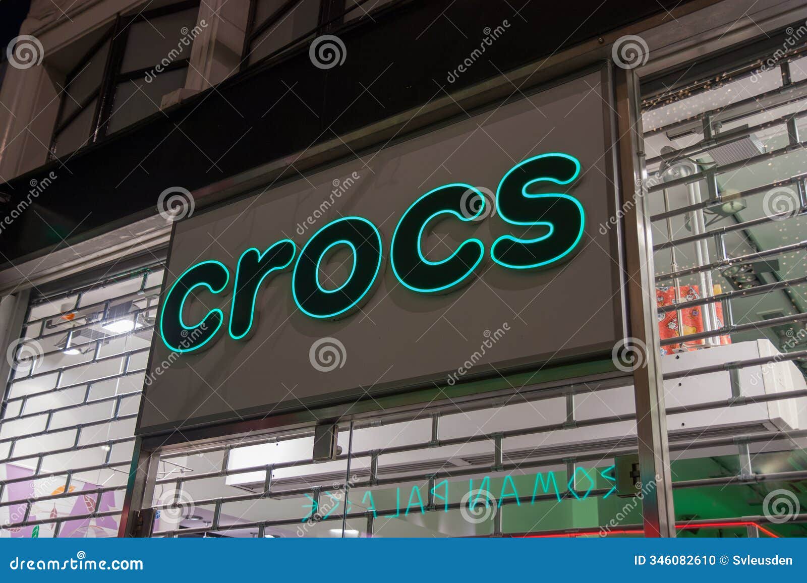 Crocs Logo editorial image. Image of clothes, walking - 346082610