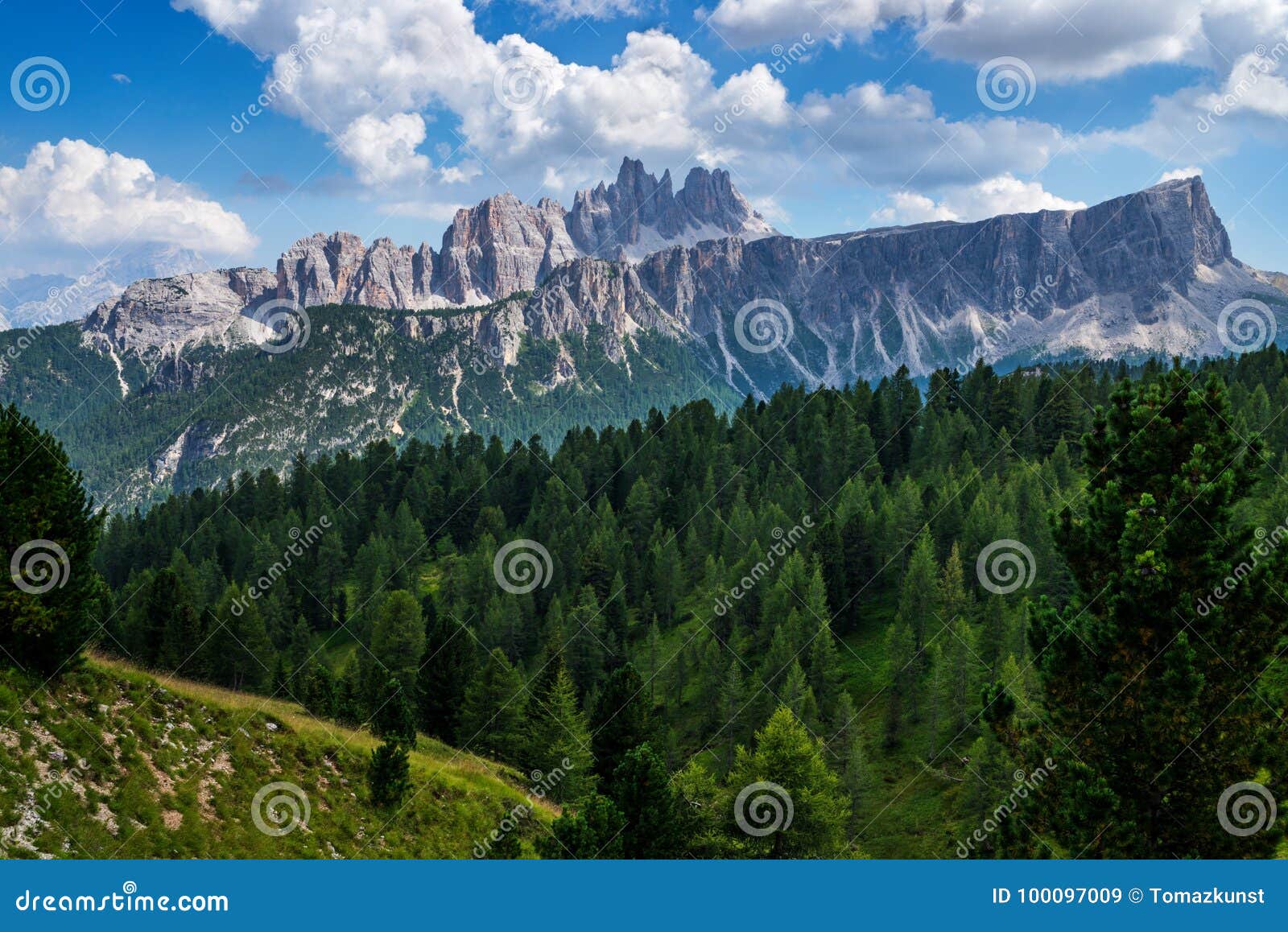 Croda da Lago 库存图片. 图片 包括有 室外, 本质, 乡下, 目的地, 组塑, 欧洲, 白云岩 - 100097009