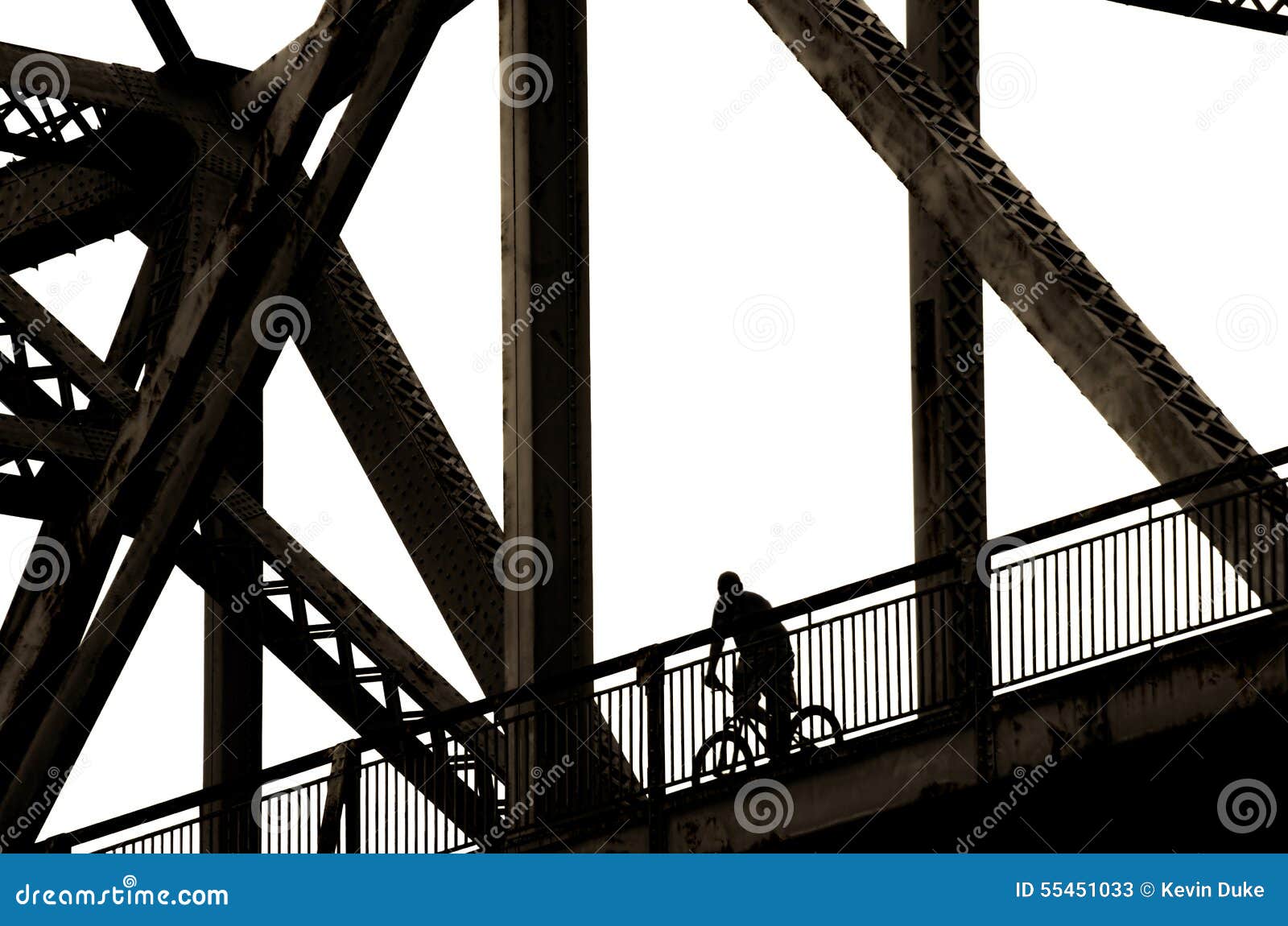 Croisement de pont image stock. Image du faisceaux, seul - 55451033