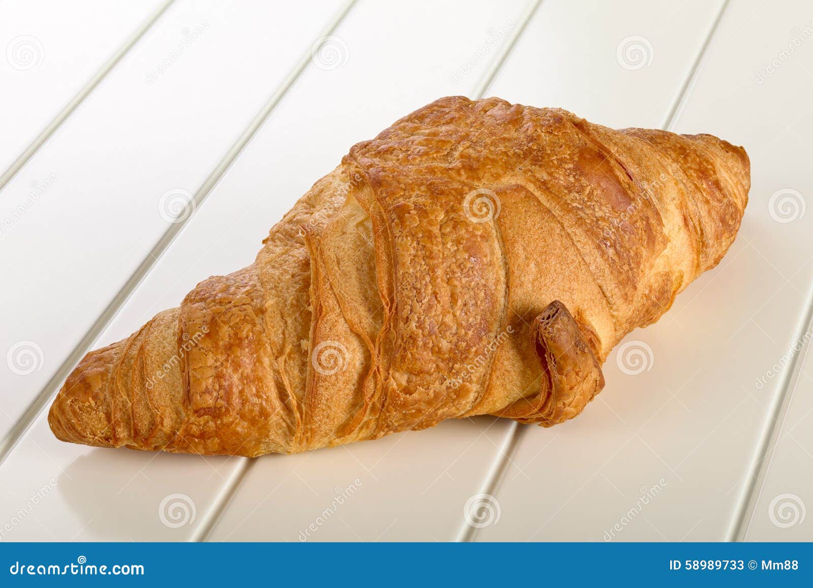Croissant Doce Com Chocolate Imagem de Stock - Imagem de rolo, prancha ...