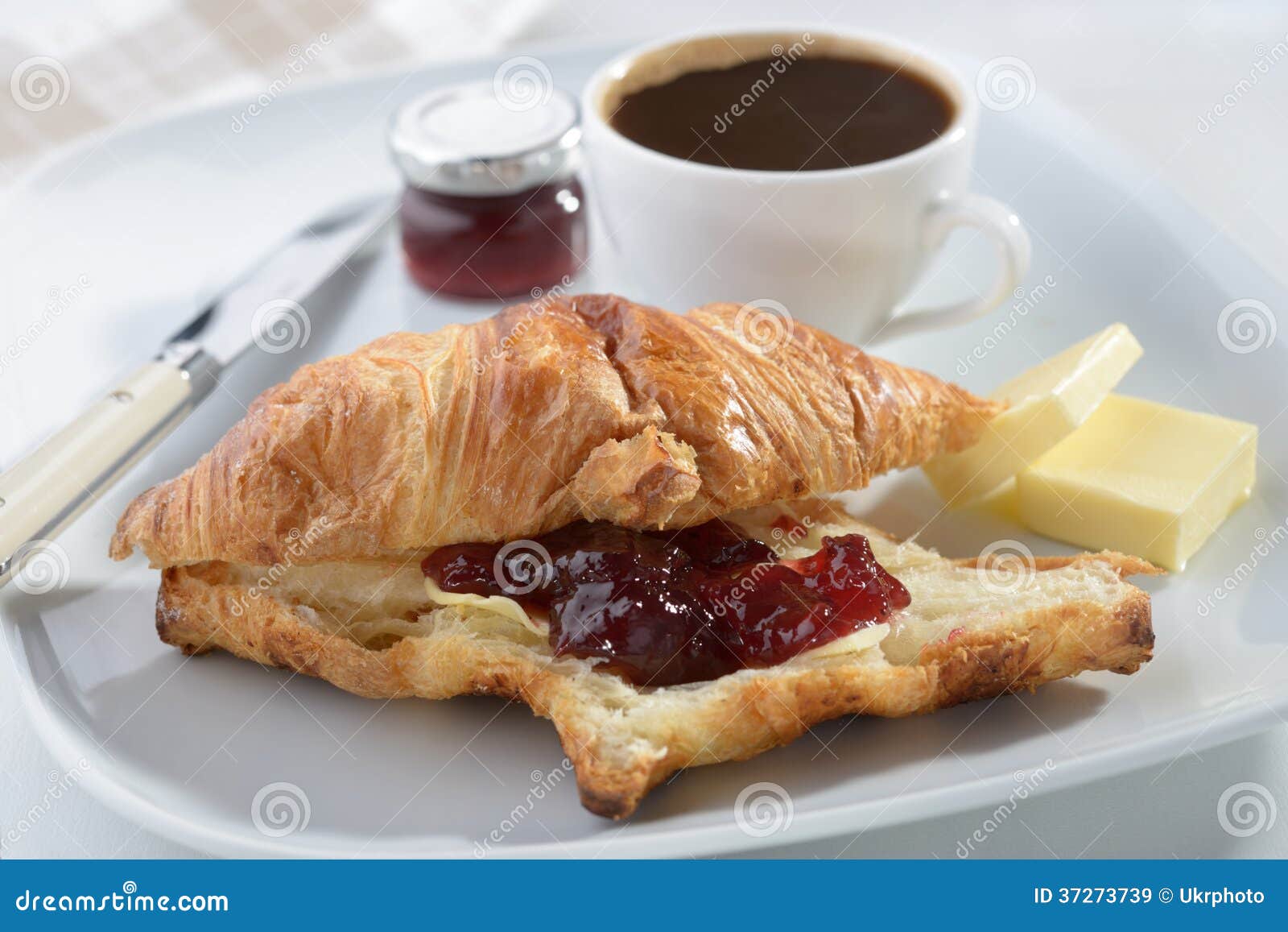 Croissant with jam stock image. Image of butter, horizontal - 37273739