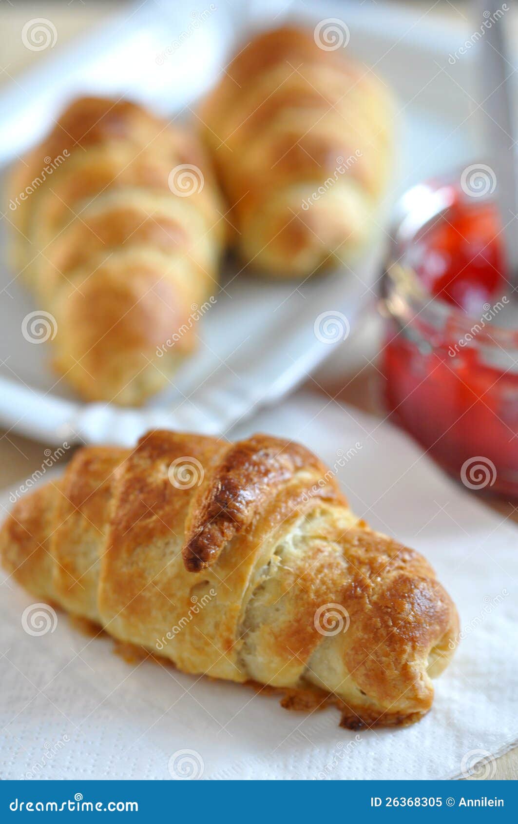 Croissant with Strawberry Jam Stock Image - Image of cheese, flou: 26368305