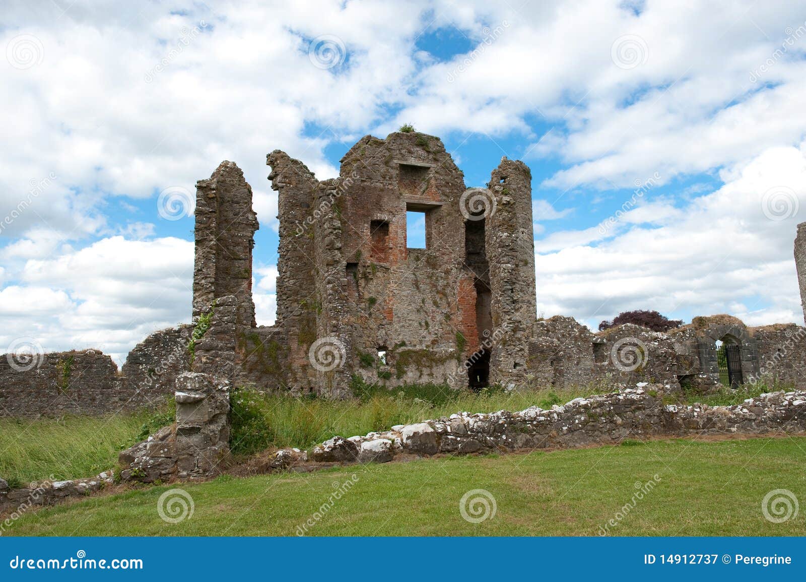 Crom Castle Ruins stock image. Image of europe, medieval - 14912737