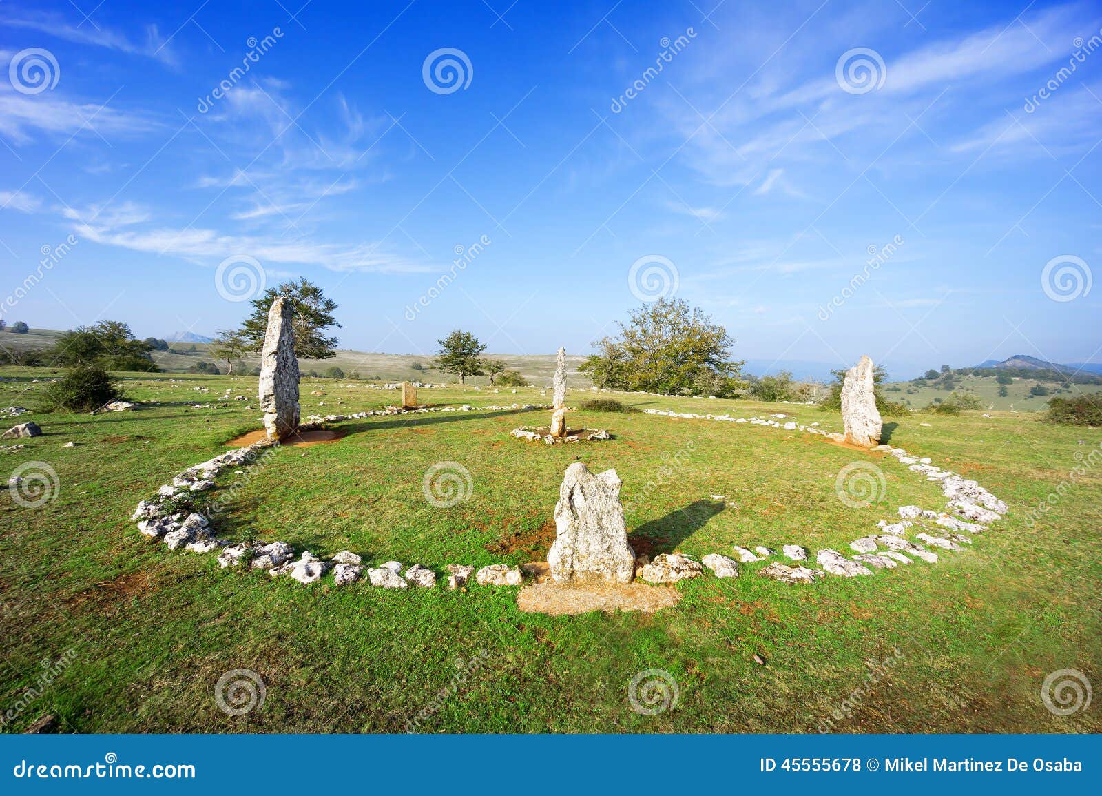 Cromlech de Mendiluce foto de archivo. Imagen de prehistoria - 45555678