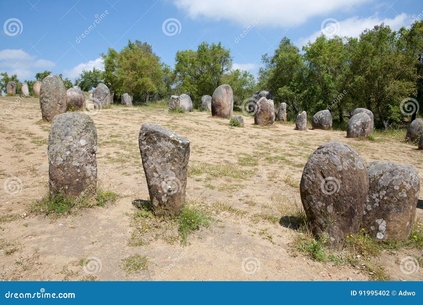 Cromlech Del Almendres - Evora - El Portugal Foto de archivo - Imagen ...