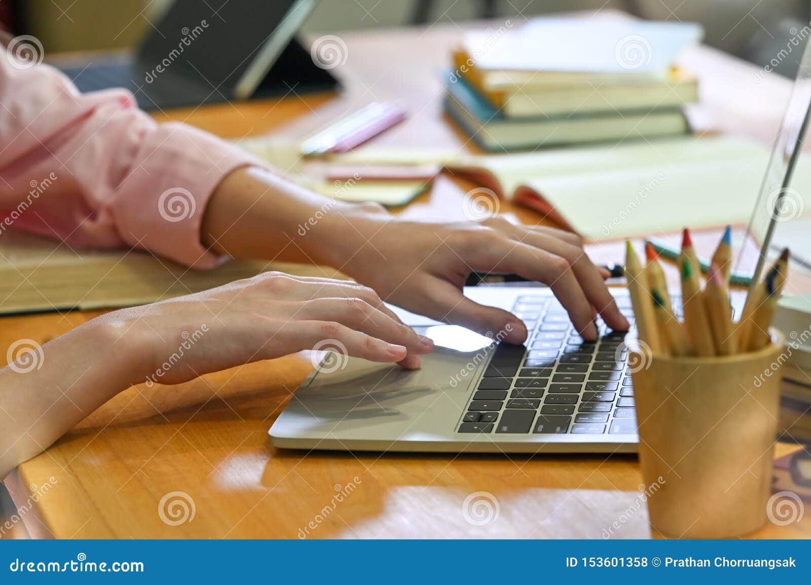 Cropped Shot Female Hands Using Laptop Computer on Library Table Stock ...