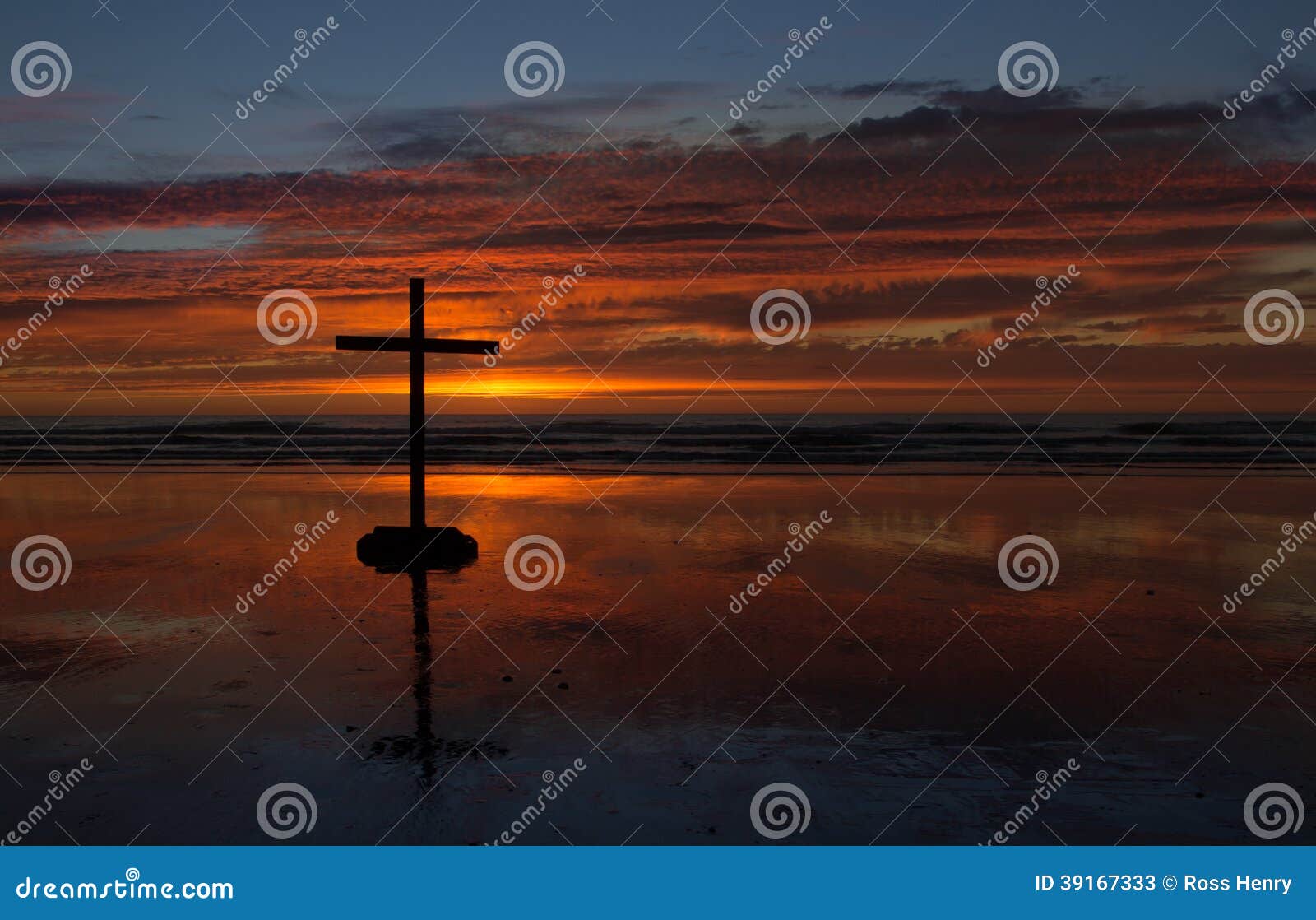 Cross Beach Reflection stock image. Image of symbol, ocean - 39167333