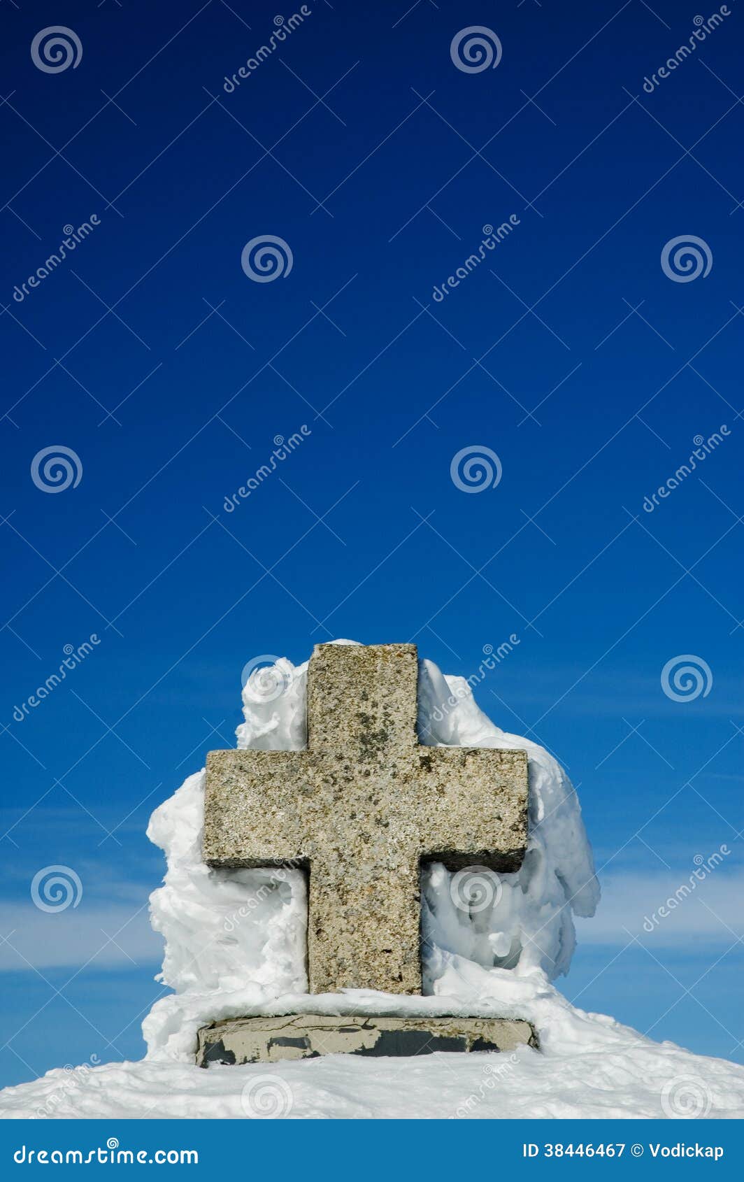 Cross covered by snow stock image. Image of jesus, crucifix - 38446467