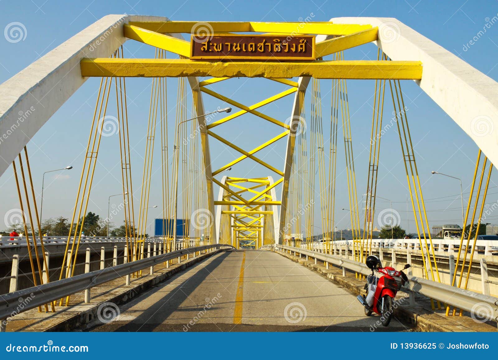 Cross river Bridge stock image. Image of cross, river - 13936625