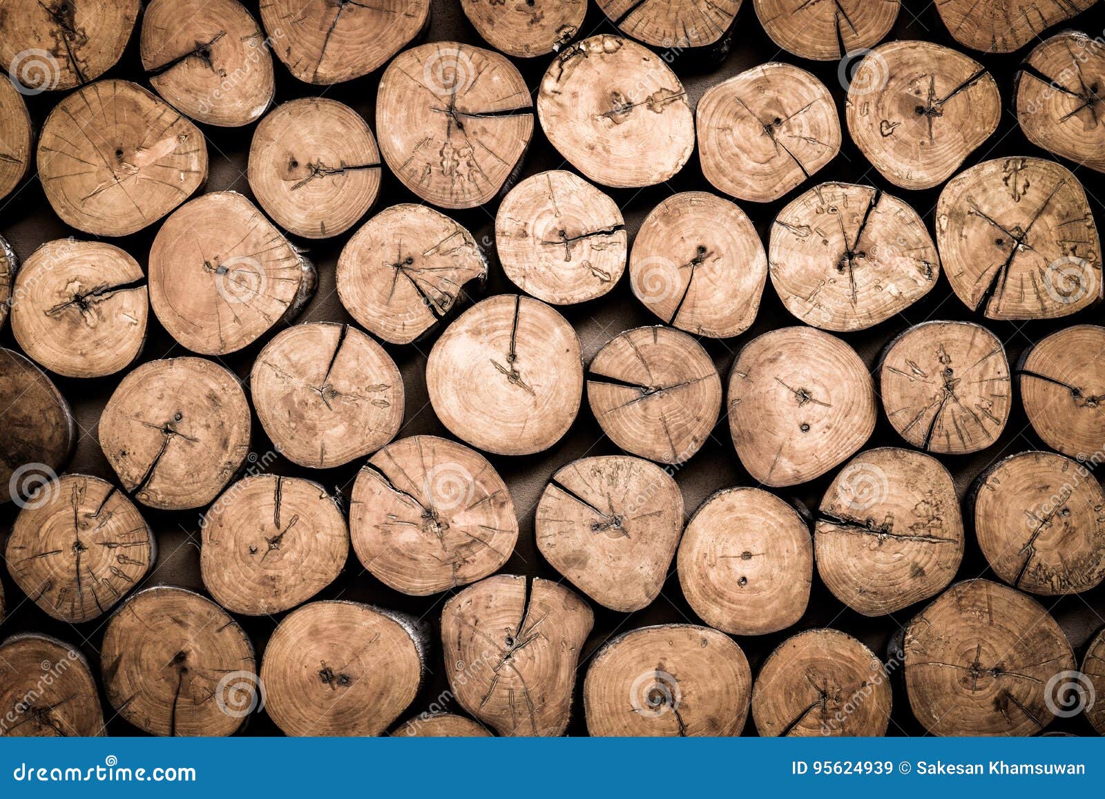 A Section Of Wood With A Natural Texture In The Form Of A Wavy Pattern ...