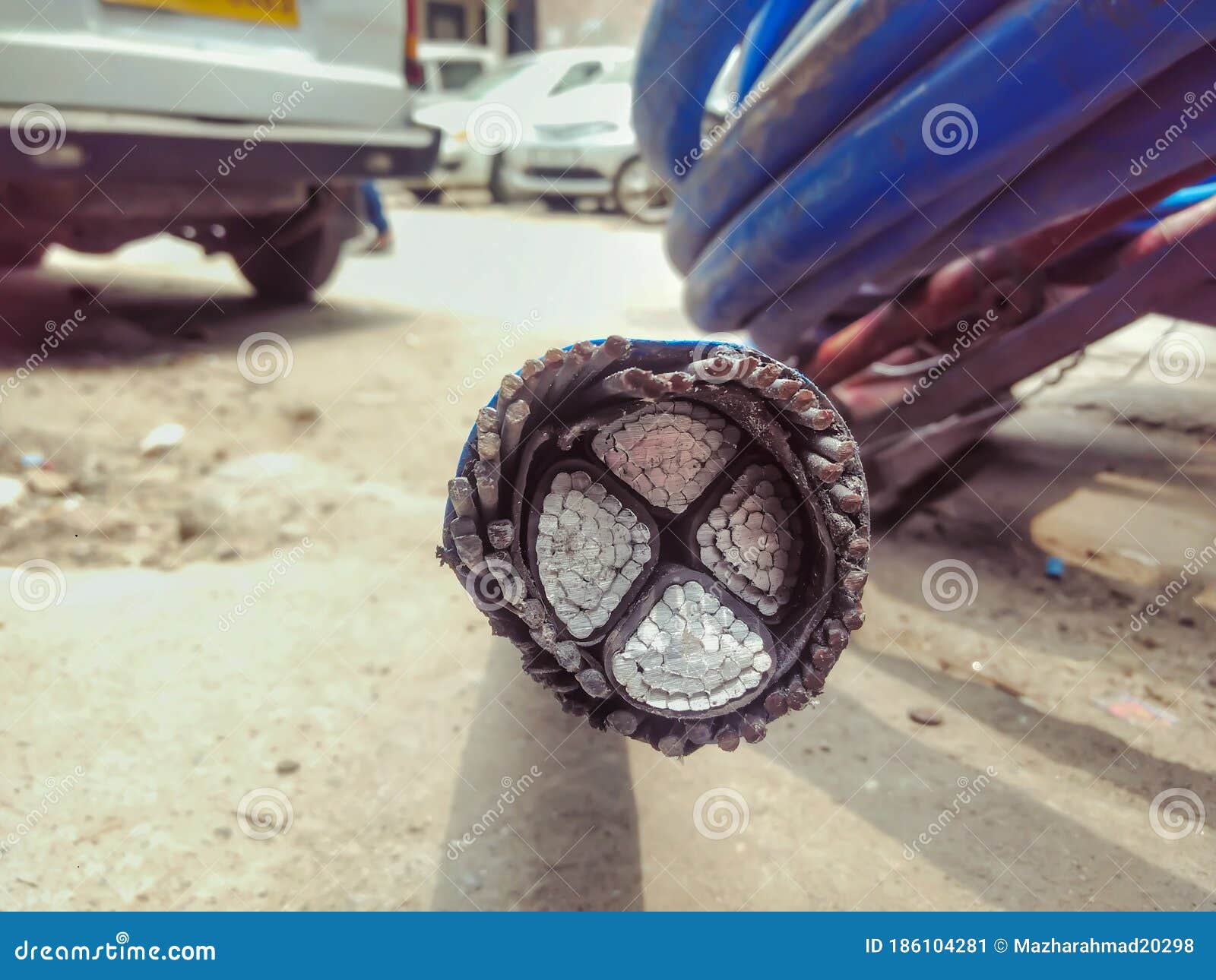 Cross Sectional View of 11 KV, 3.5 Core Underground Cable Stock Image ...