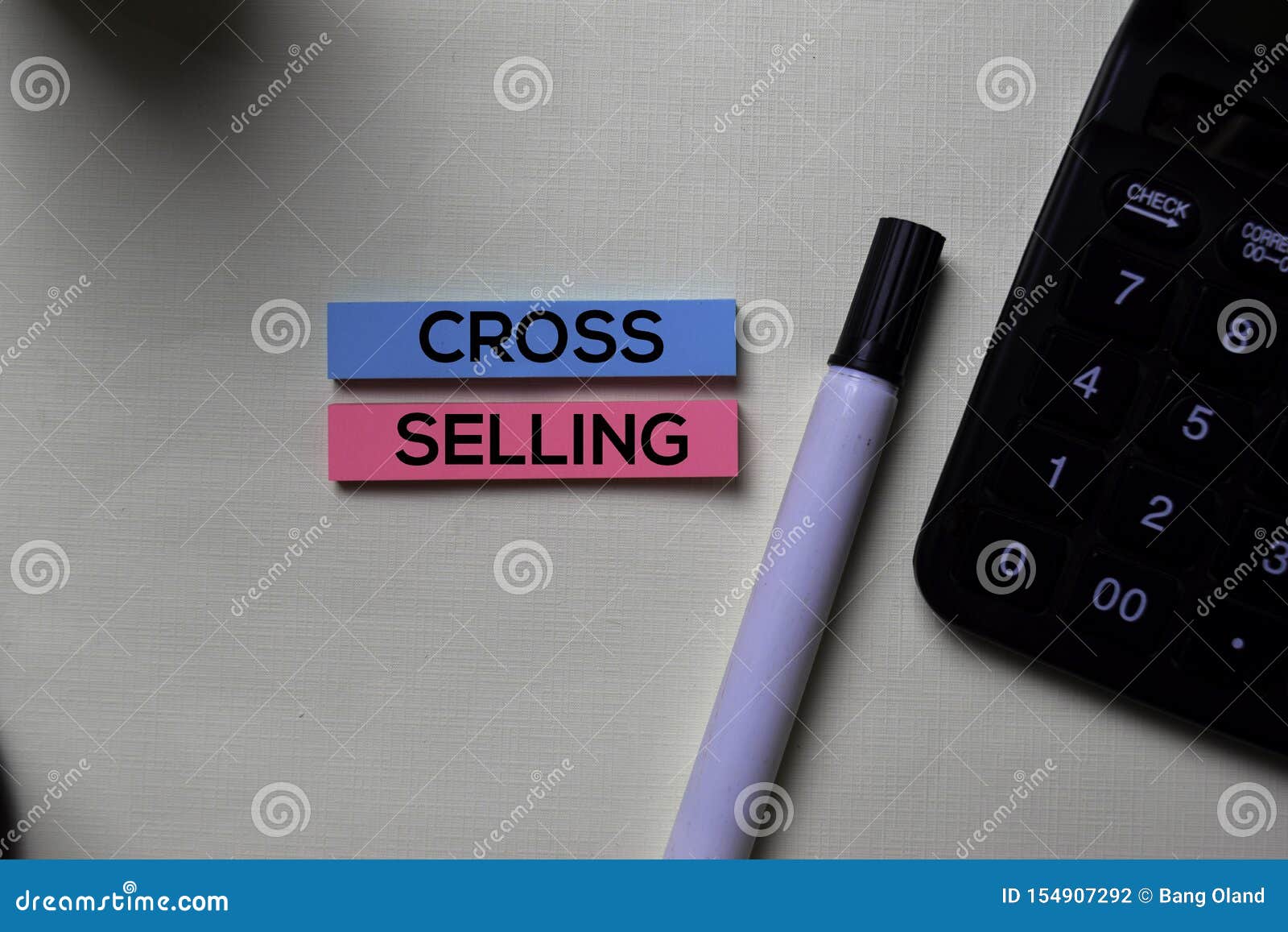 Cross-Selling Text on Sticky Notes Isolated on Office Desk Stock Photo ...