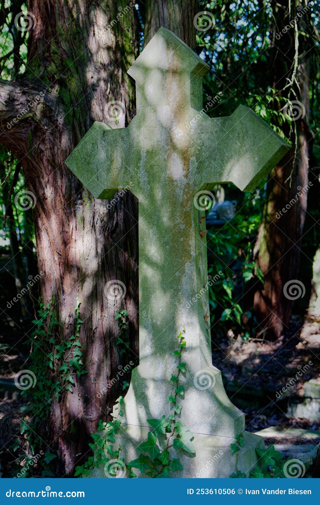 Tomb Stone Cross, Dieweg, Uccle, Belgium Editorial Photo - Image of ...