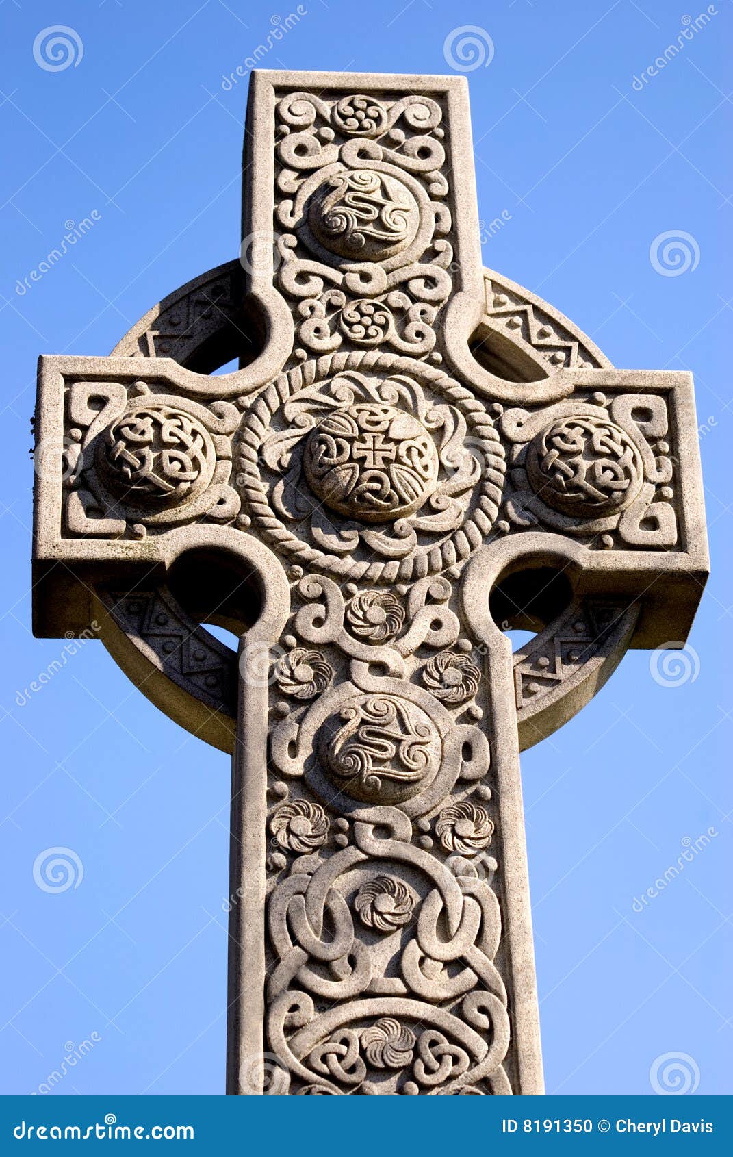 Cross Statue At Forest Marjan Royalty-Free Stock Photo | CartoonDealer ...
