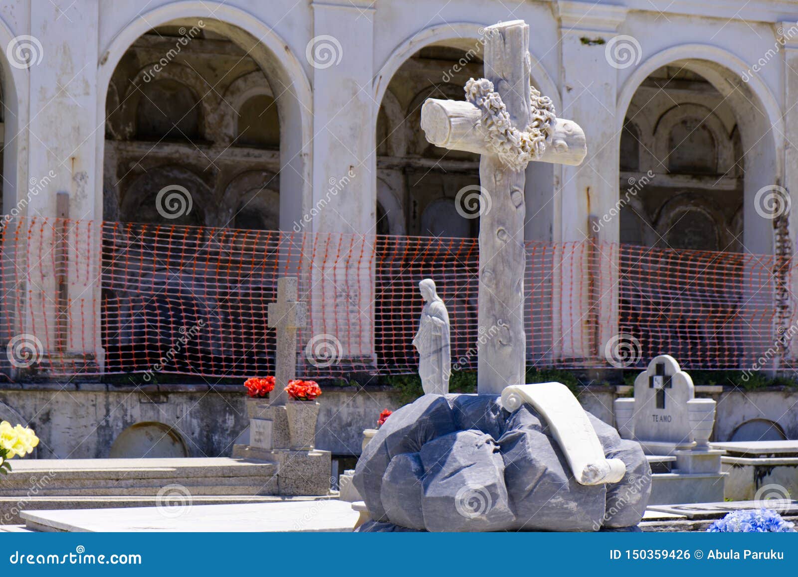Cross Statue with Construction Editorial Photo - Image of aged, arms ...