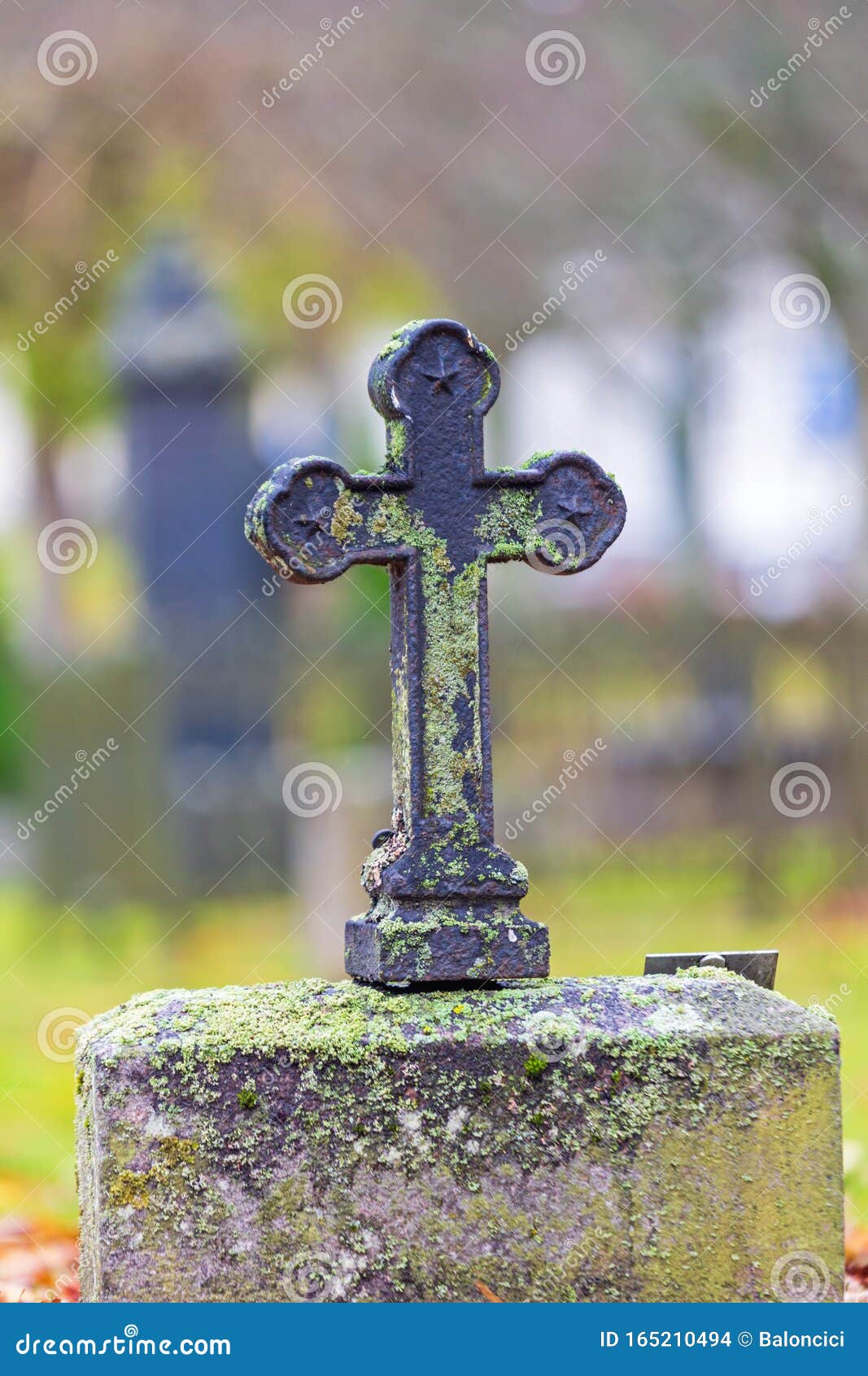 Cross Tomb stock photo. Image of vastra, christianity - 165210494