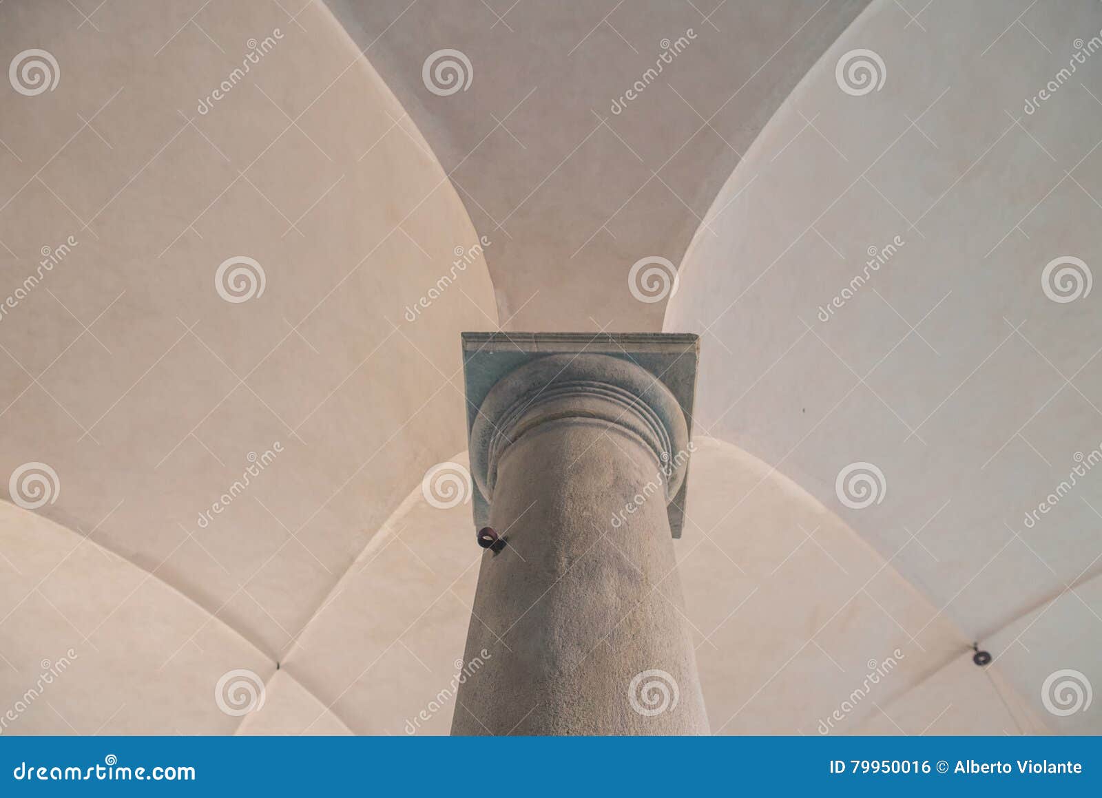 Cross vaults and column stock photo. Image of arch, arched - 79950016