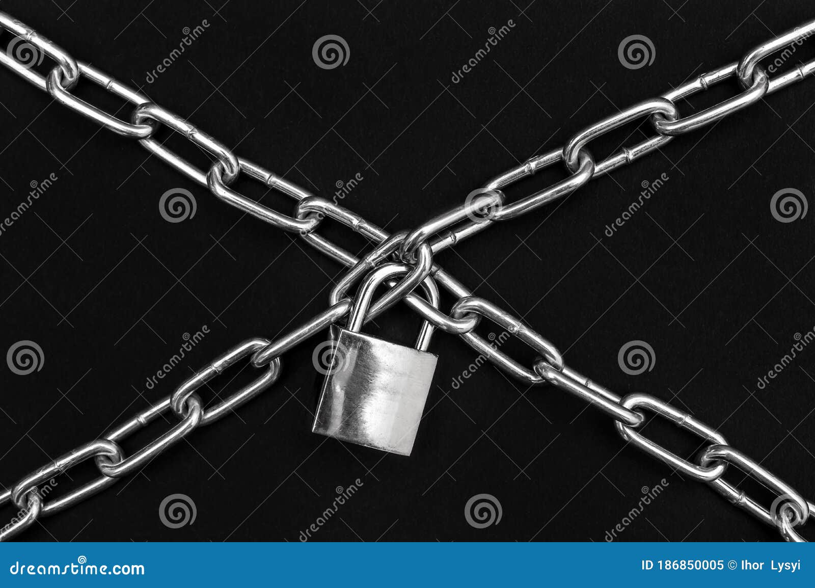 Two Crossed Chains Royalty-Free Stock Photo | CartoonDealer.com #12977001