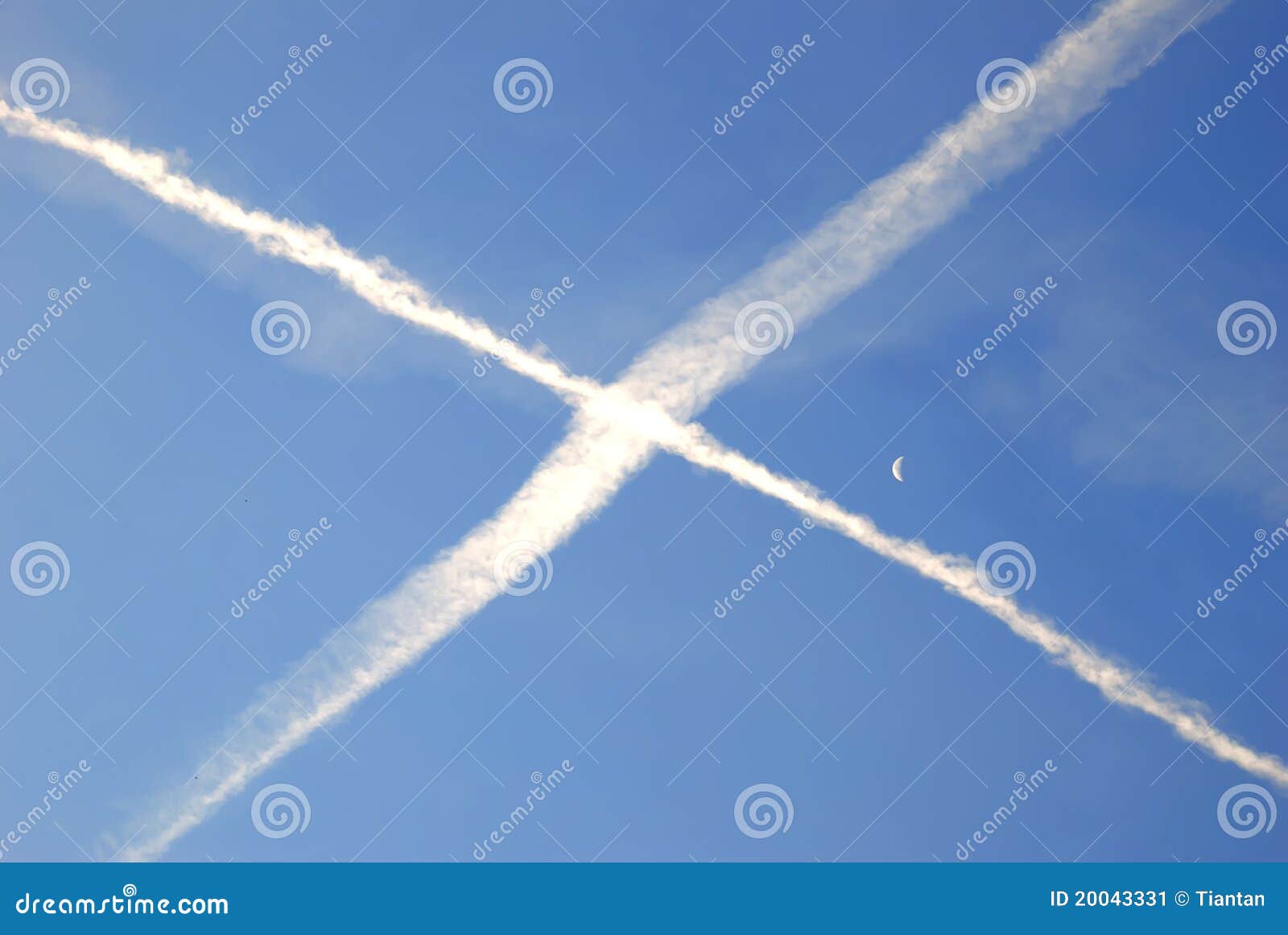 Crossing trace stock image. Image of morning, smoke, nature - 20043331