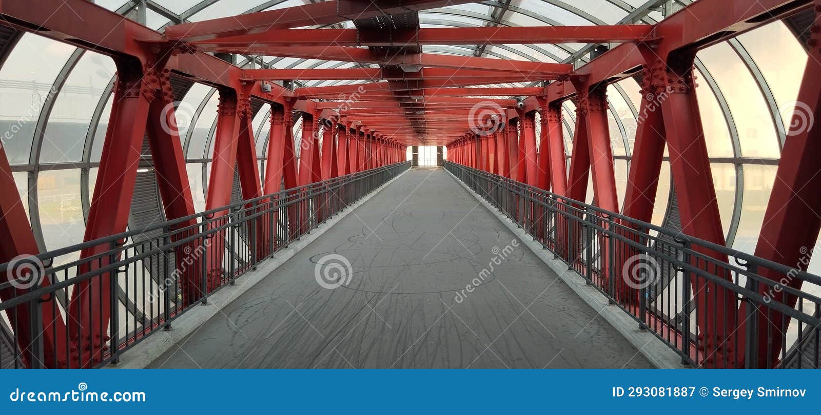 Crosswalk bridge stock image. Image of symmetry, column - 293081887