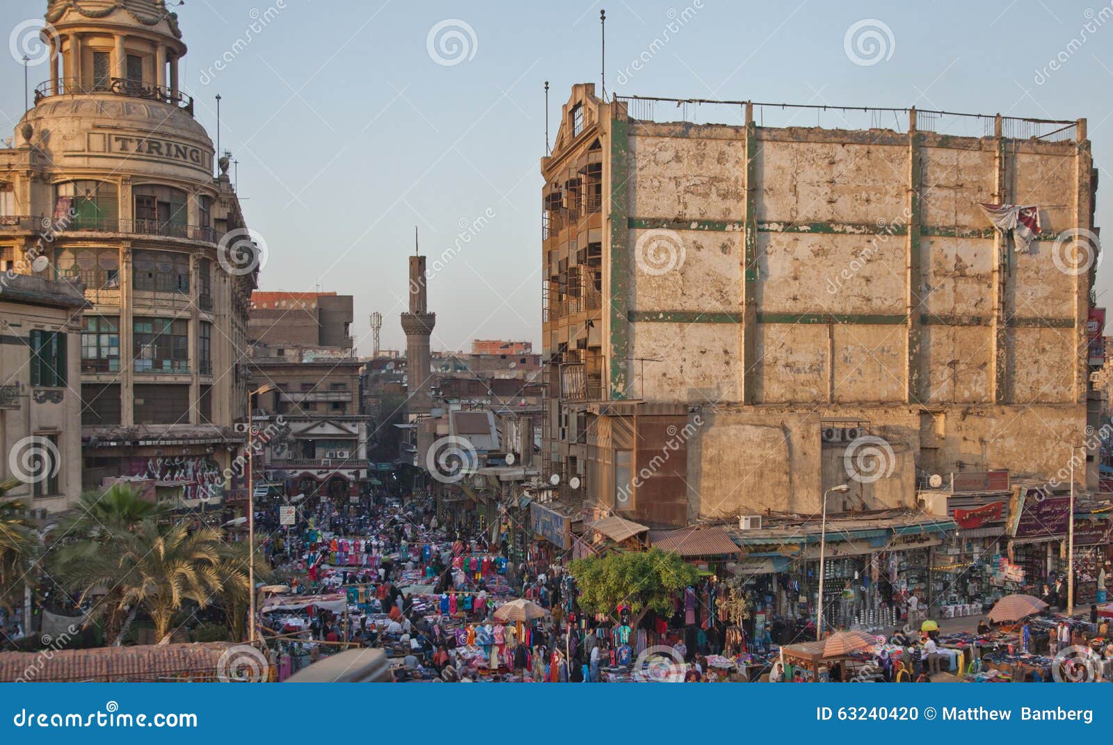 Crowd in Egyptian Square in Cairo Editorial Image - Image of romanesque ...