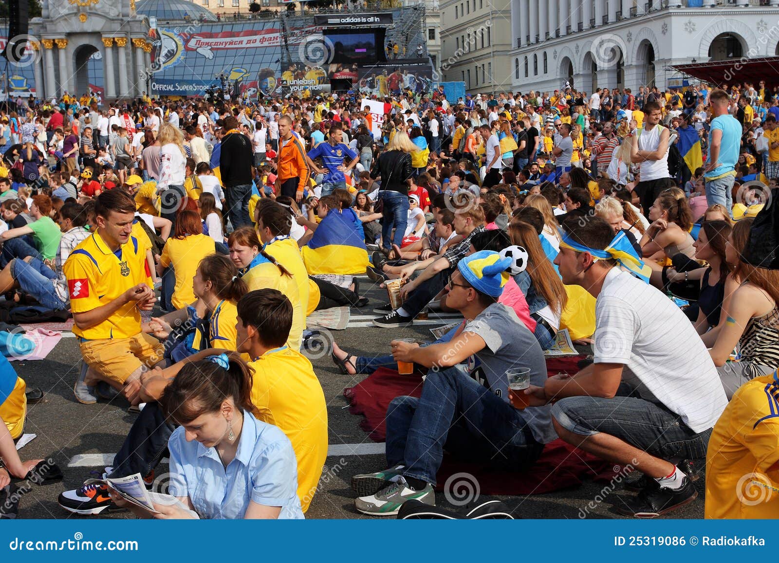 Crowd of Football Fans from Different Countries Editorial Photo - Image ...