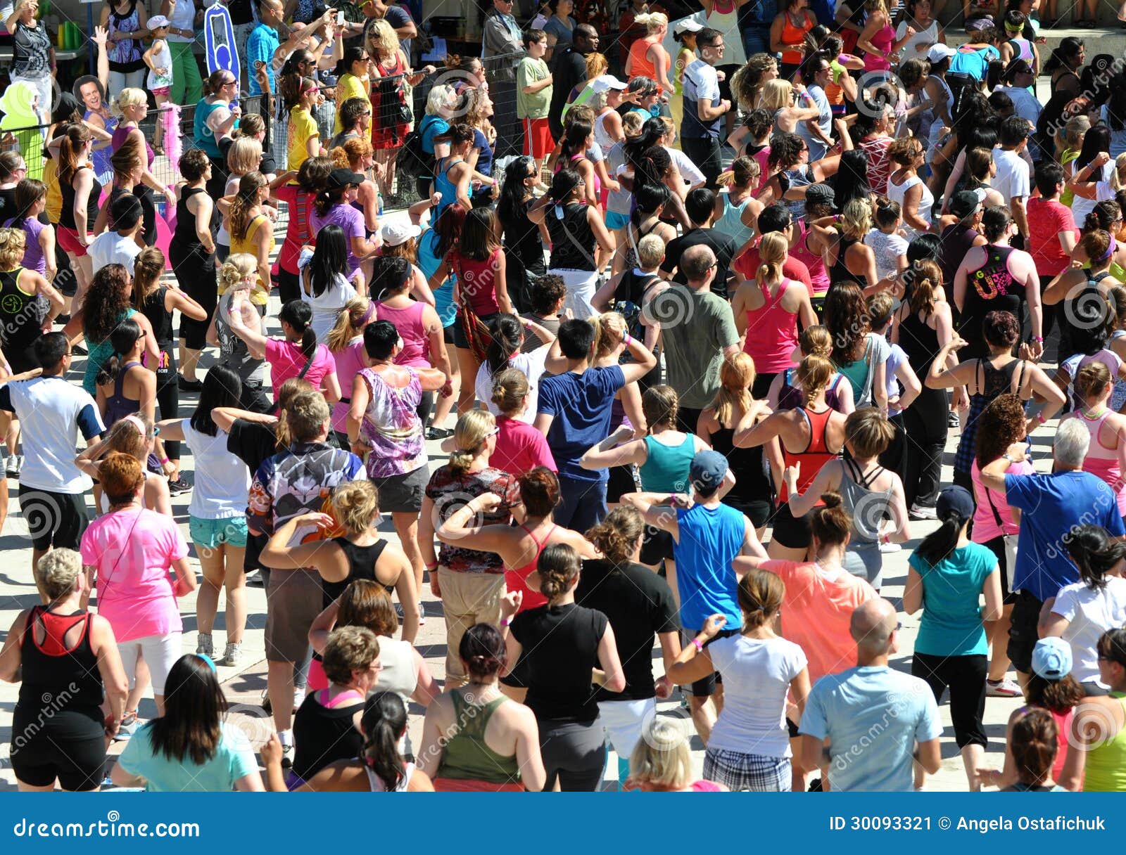 Zumba Crowd editorial photo. Image of aerobics, crowd - 30093321