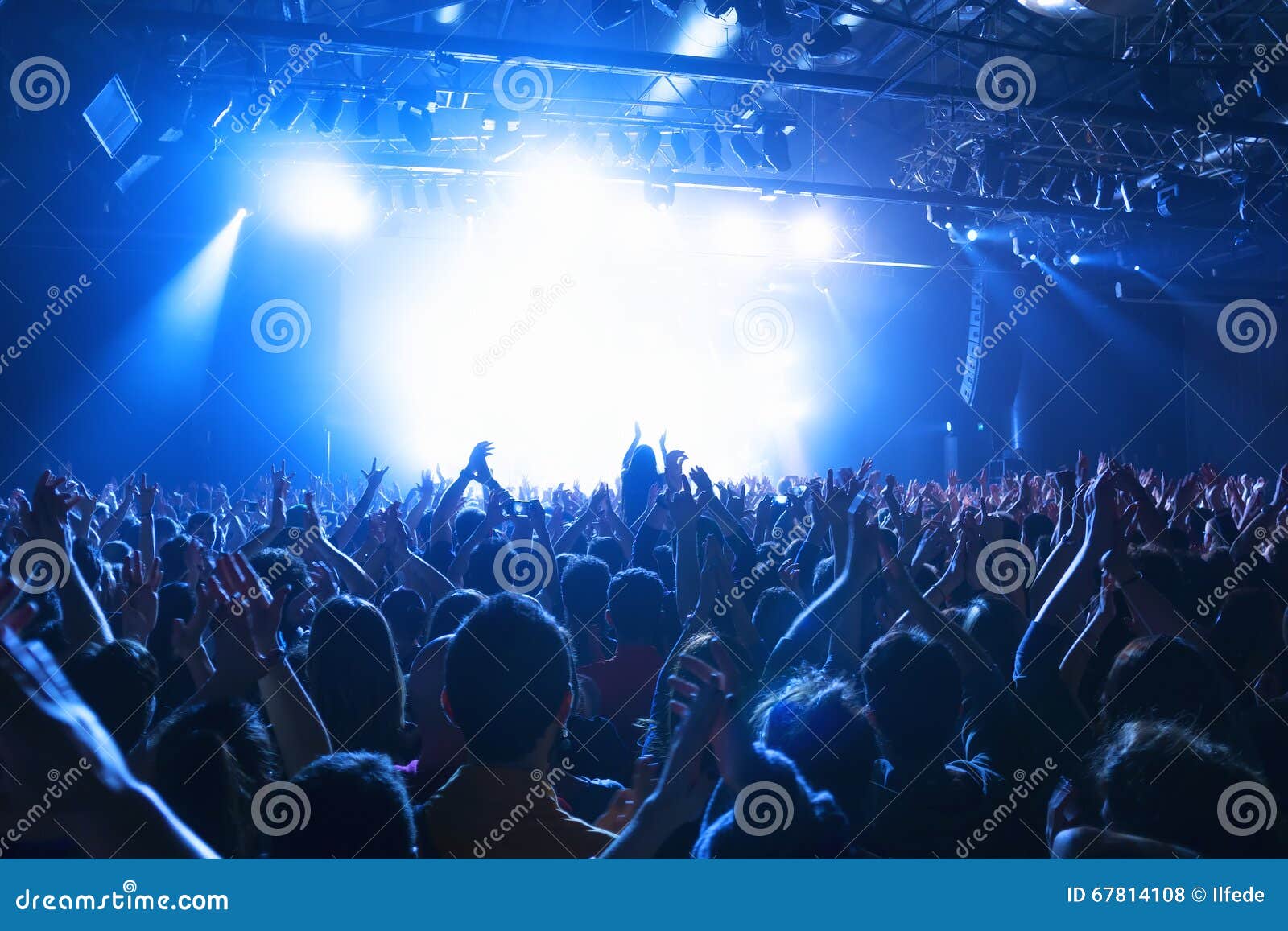 Crowd Silhouettes at Music Concert Editorial Stock Photo - Image of ...