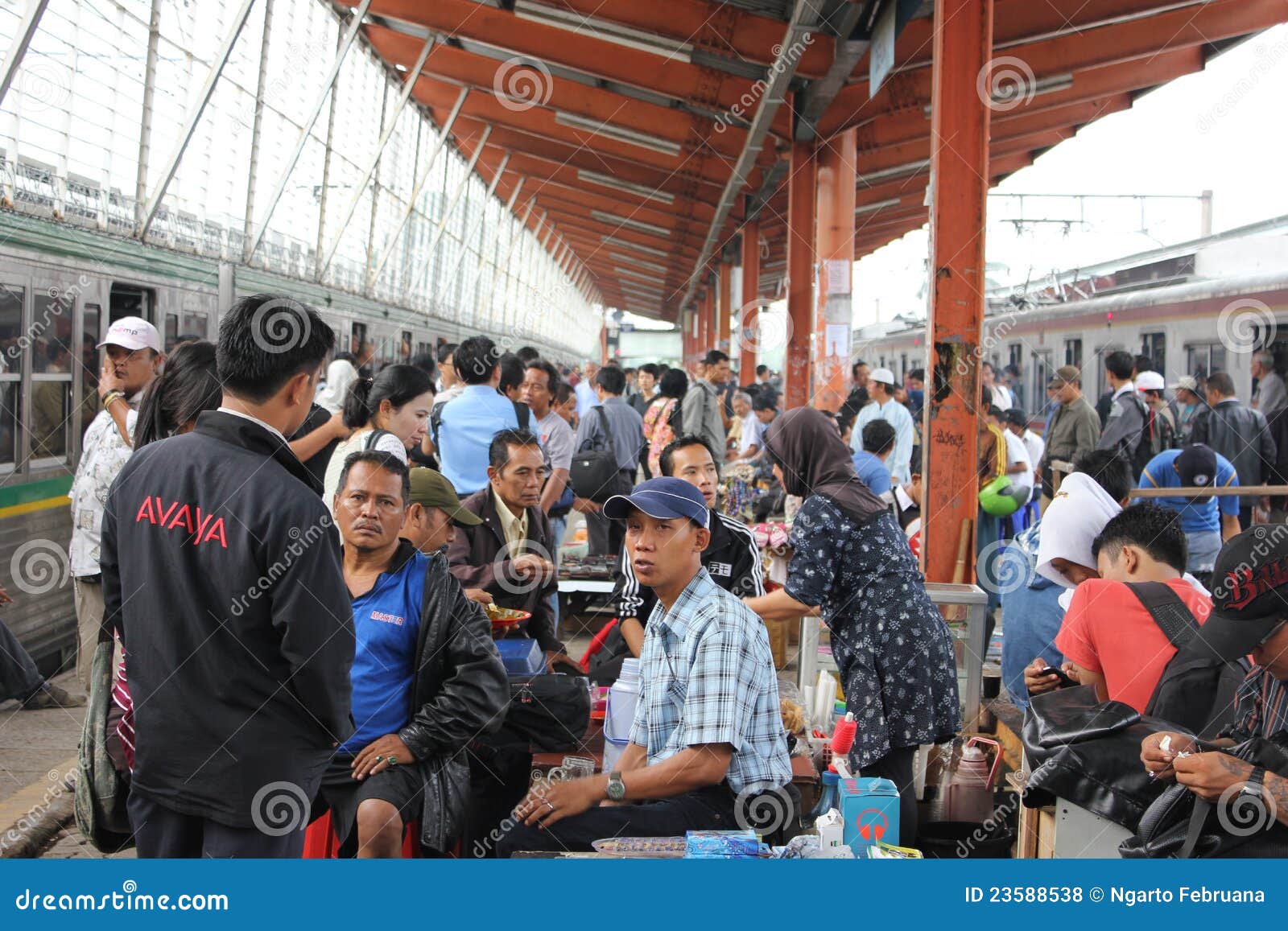 CROWD at the STATION editorial stock photo. Image of railway - 23588538