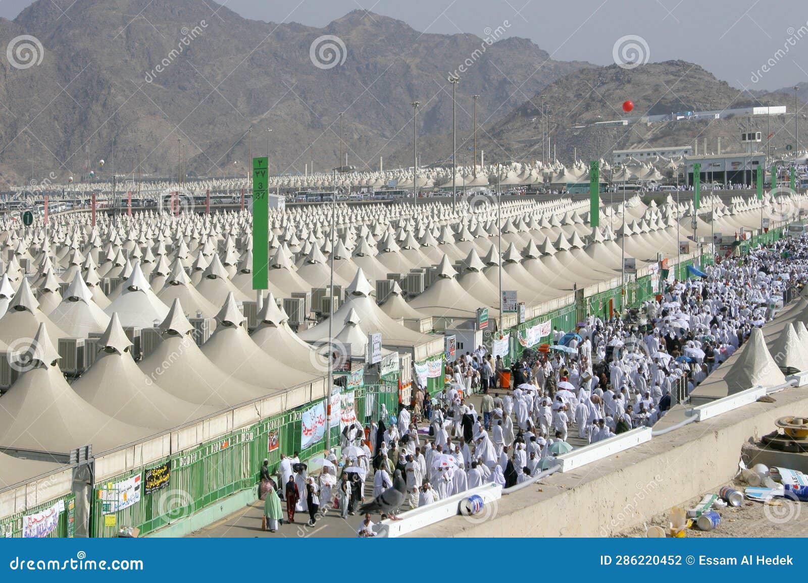 Pilgrimage in the Summer at Mecca Editorial Photography - Image of ...