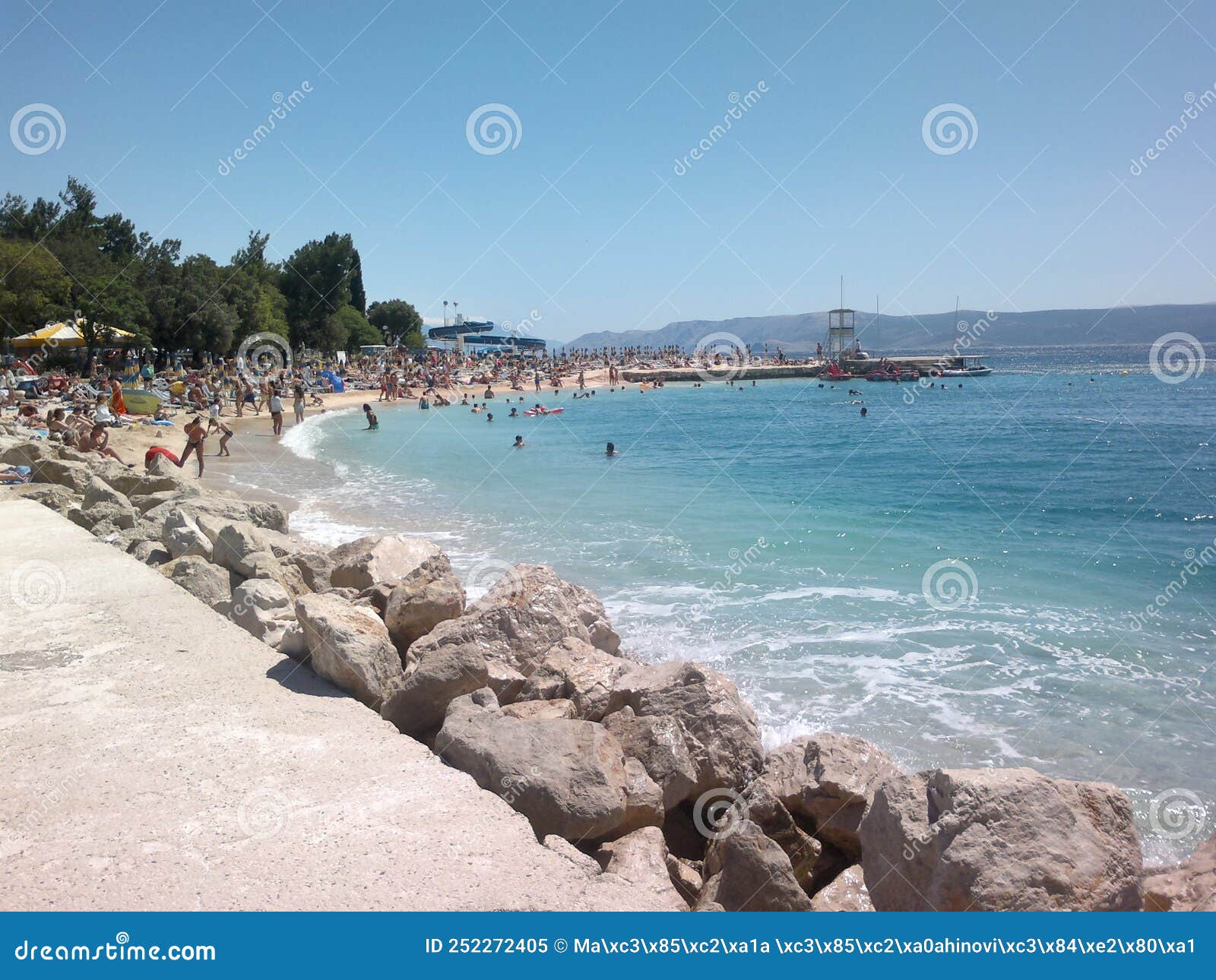 Crowded Beach in Selce, Croatia Editorial Image - Image of ocean ...